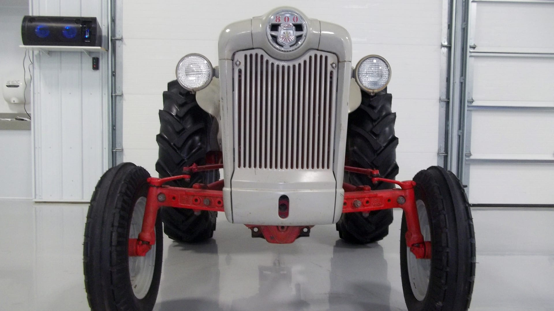 1955 Ford 860 at Gone Farmin' Tractor Spring Classic 2016 as F71 ...