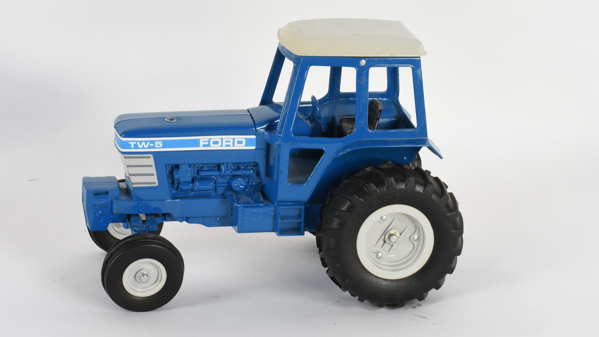 Lot Of 4 Ford Toy Tractors at Gone Farmin' Spring Classic 2018 as M282 ...