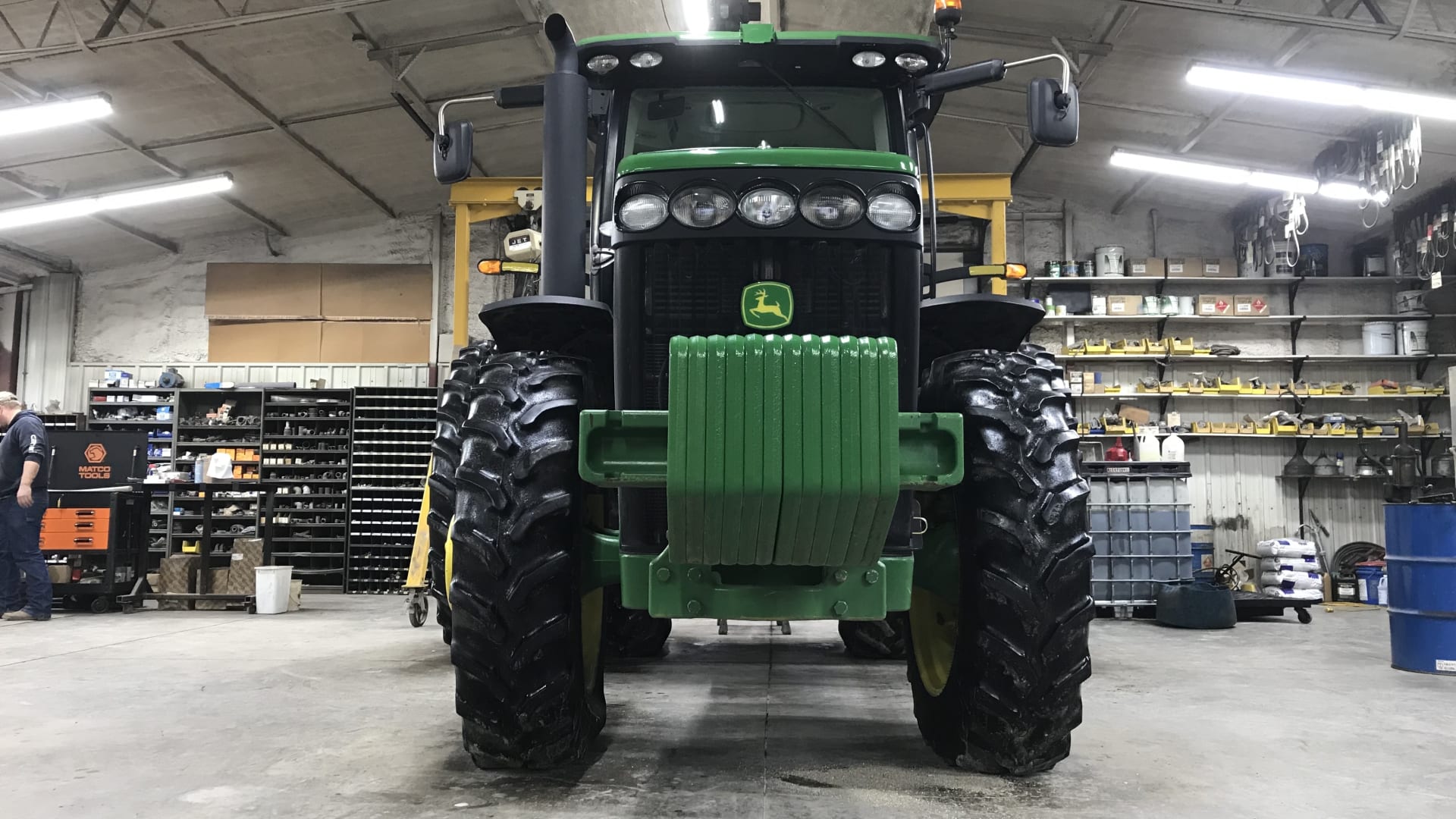 2010 John Deere 8225 R at Davenport 2019 as S27 - Mecum Auctions