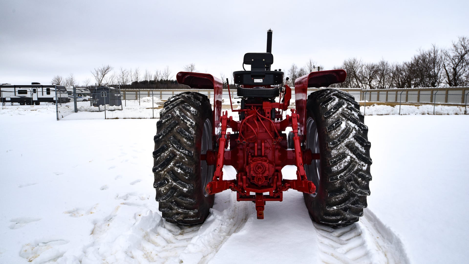 1968 Farmall 1256 at Davenport 2020 as S59 - Mecum Auctions