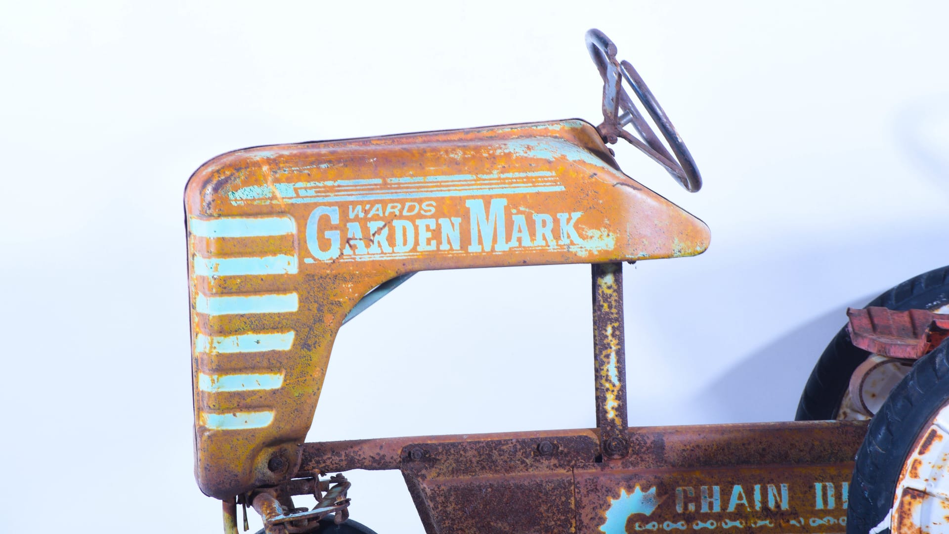 1960's Wards Unrestored Garden Mark Pedal Tractor 39x20x24 at Davenport ...