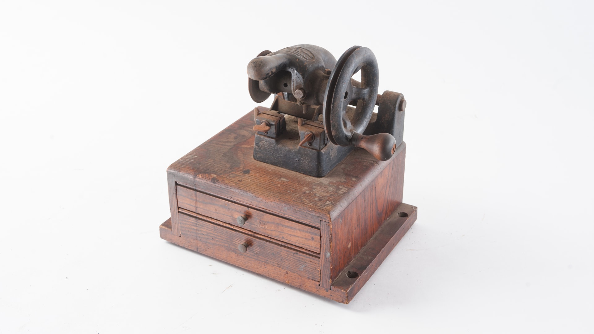 Vintage Yale Key Maker 12x13x9 at Davenport 2020 as H280 - Mecum Auctions