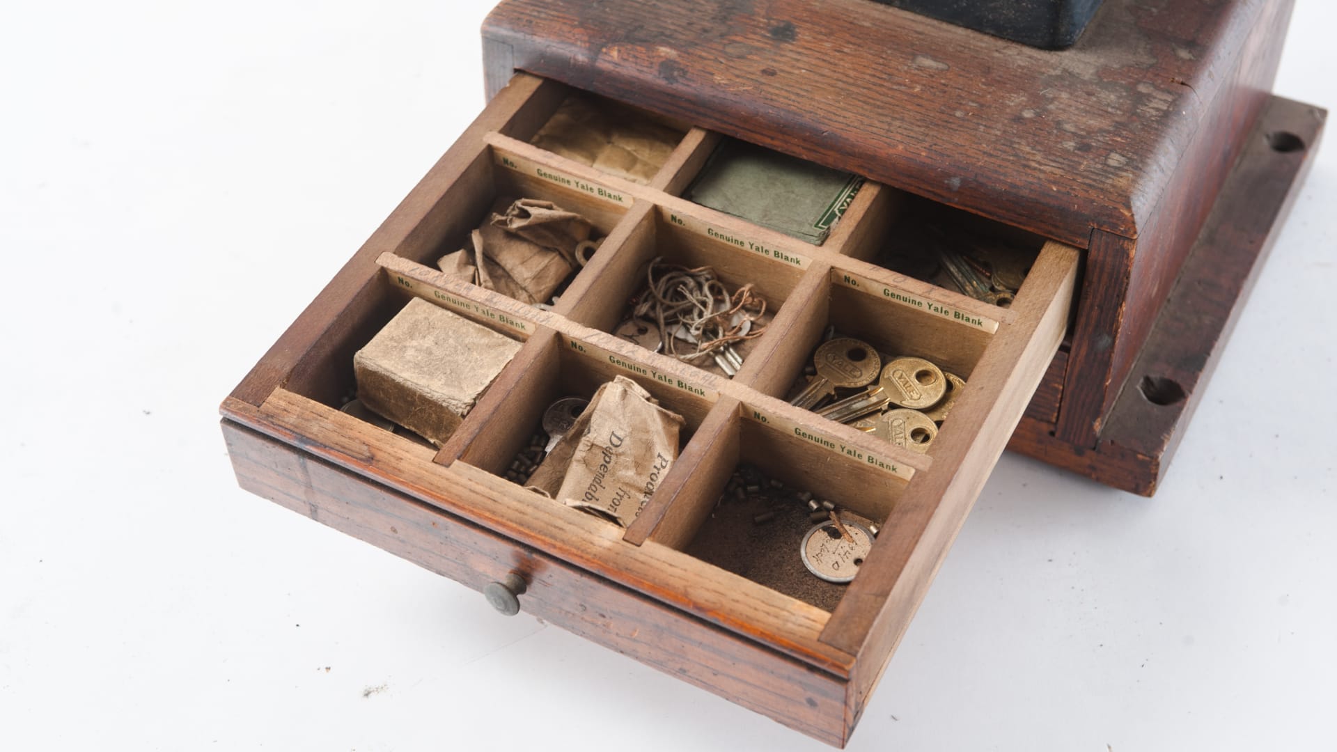 Vintage Yale Key Maker 12x13x9 at Davenport 2020 as H280 - Mecum Auctions