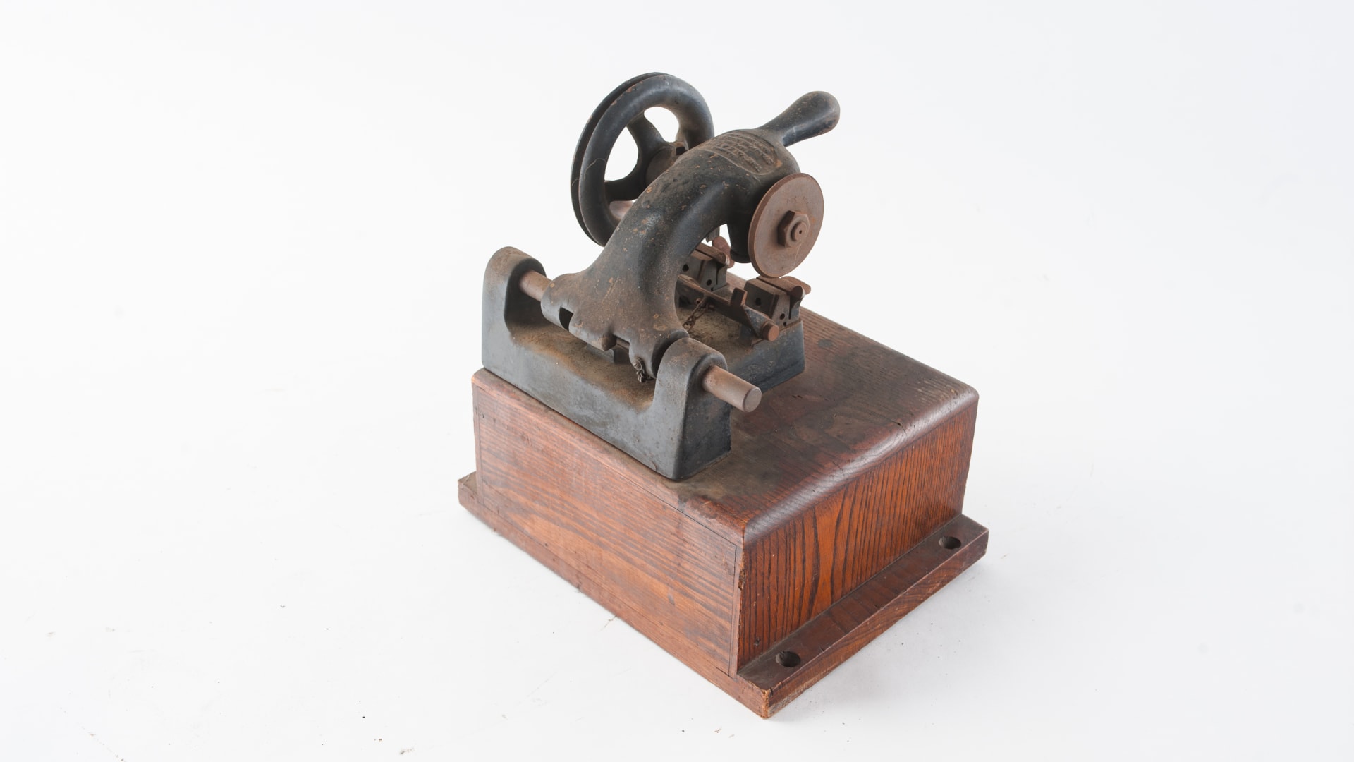 Vintage Yale Key Maker 12x13x9 at Davenport 2020 as H280 - Mecum Auctions