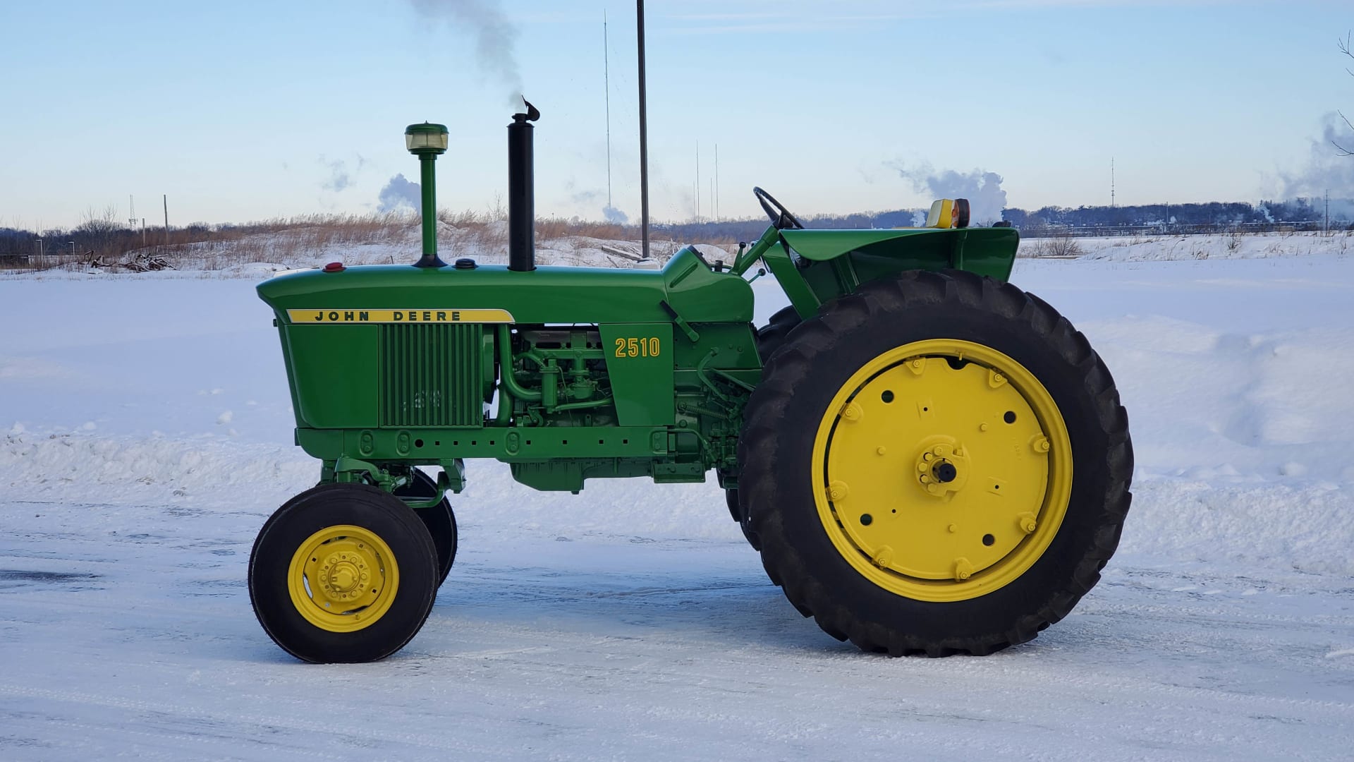 1966 John Deere 2510 Gas Powershift at Gone Farmin' Spring Classic 2021 ...