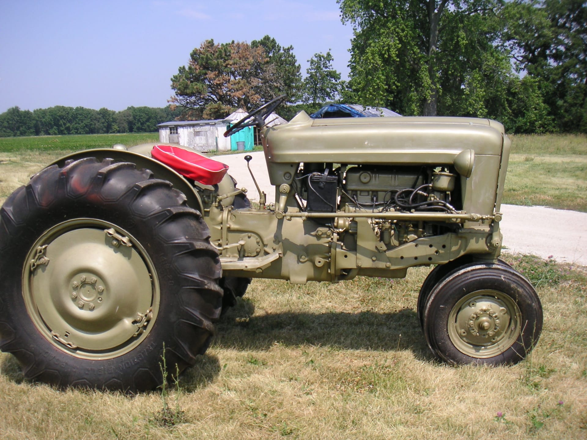 1959 Ford 961 D Gold Demonstrator at Gone Farmin' Walworth 2013 as F84 ...