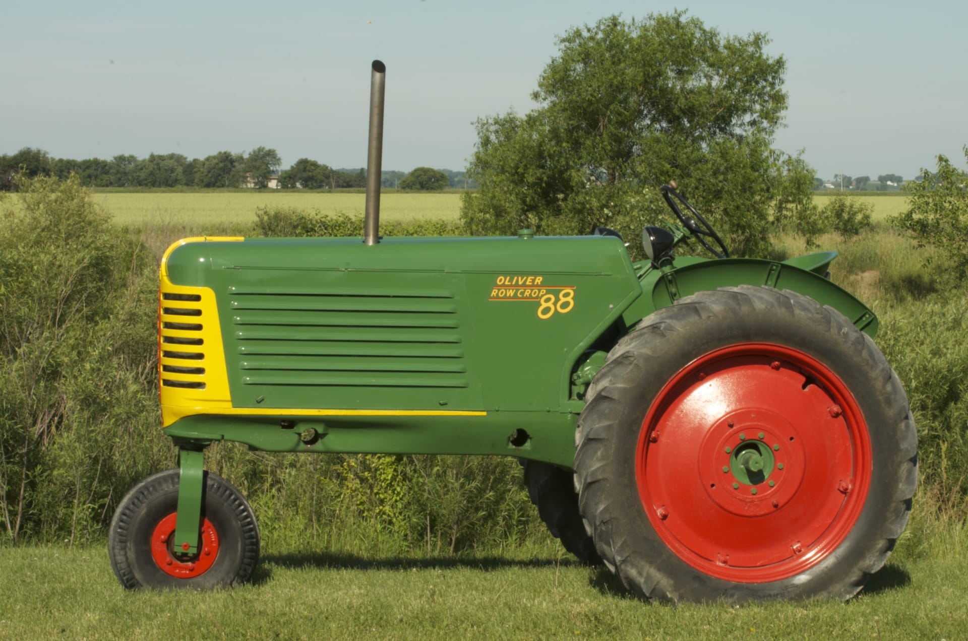 1949 Oliver 88 Row Crop at Gone Farmin' Walworth 2013 as F101 - Mecum ...