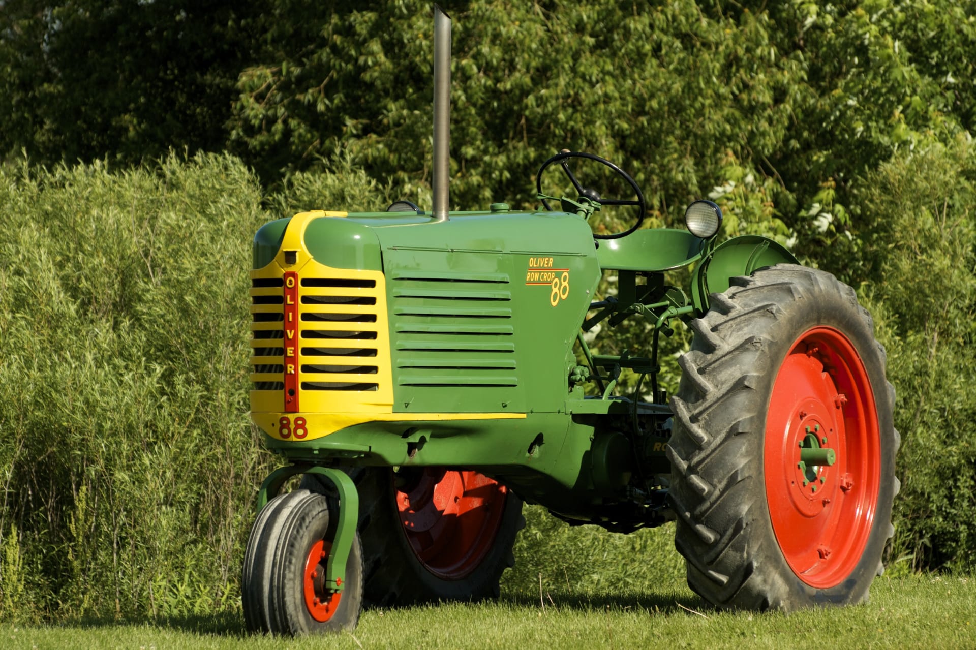 1949 Oliver 88 Row Crop at Gone Farmin' Walworth 2013 as F101 - Mecum ...
