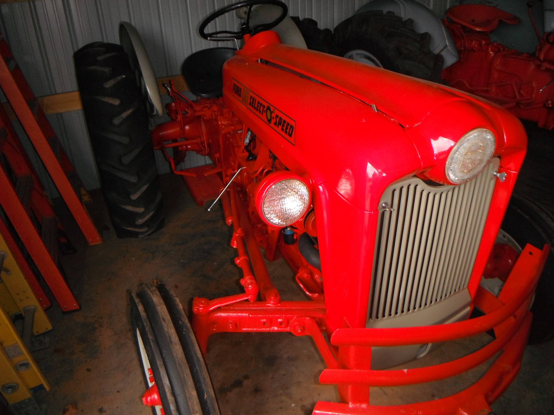 1962 Ford 671 at Gone Farmin' Nashville 2014 asS52 - Mecum Auctions