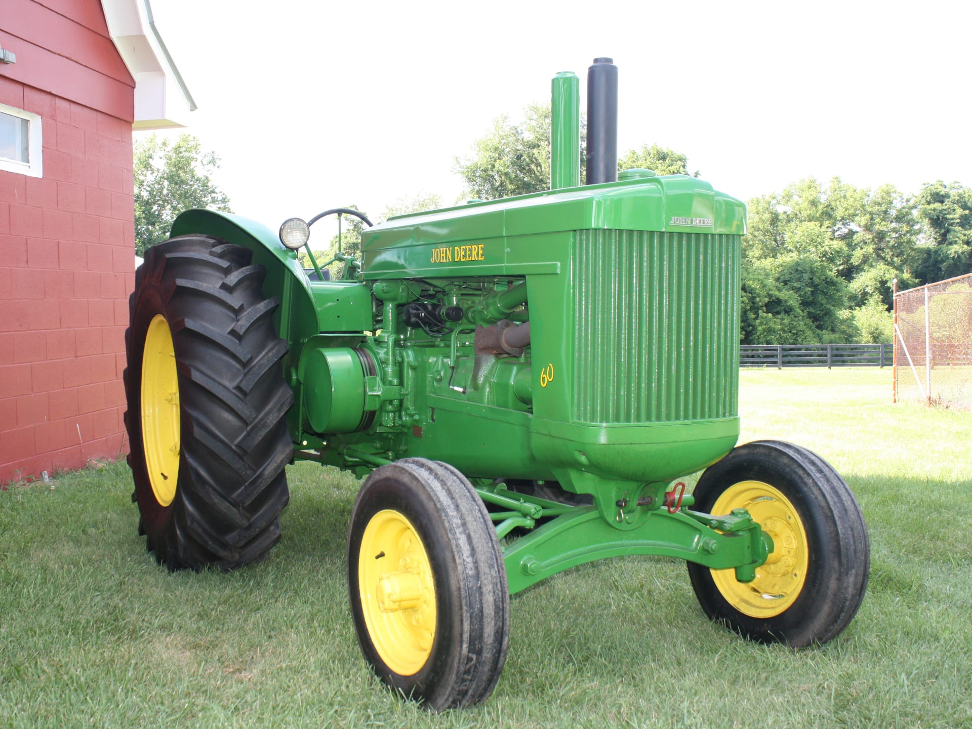 1955 John Deere 60 at Gone Farmin' Walworth 2014 as S2 - Mecum Auctions