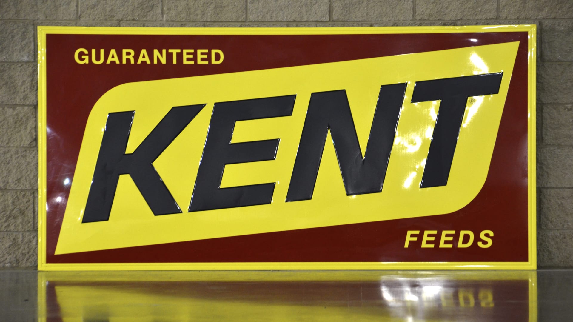 Kent Feeds Nos SSTE at Gone Farmin' Nashville 2015 as M173 - Mecum Auctions