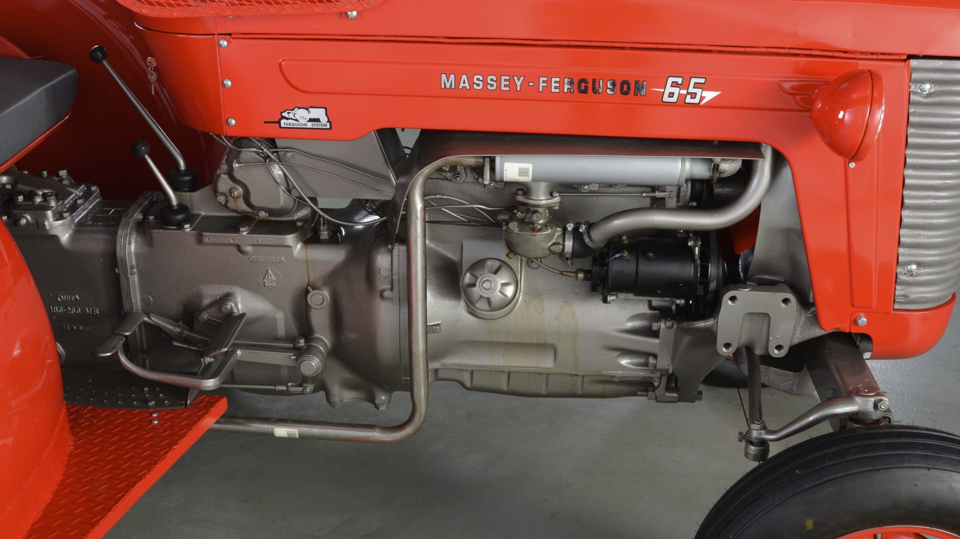 Massey-Ferguson 65 at Charles Schneider Collection 2016 as S57 - Mecum ...