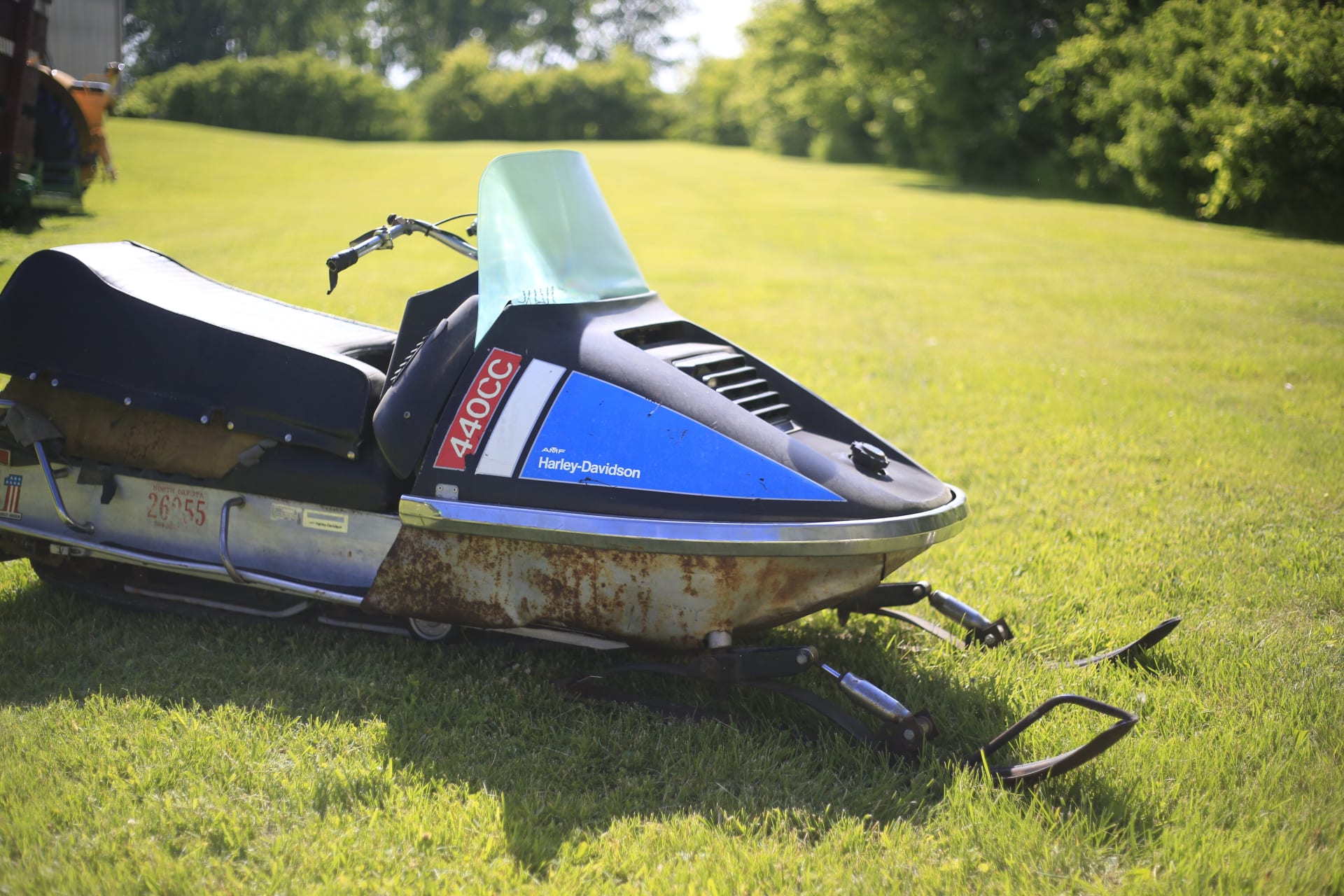 Harley-Davidson Snowmobile 440cc at Gone Farmin' Iowa Premier 2018 as ...