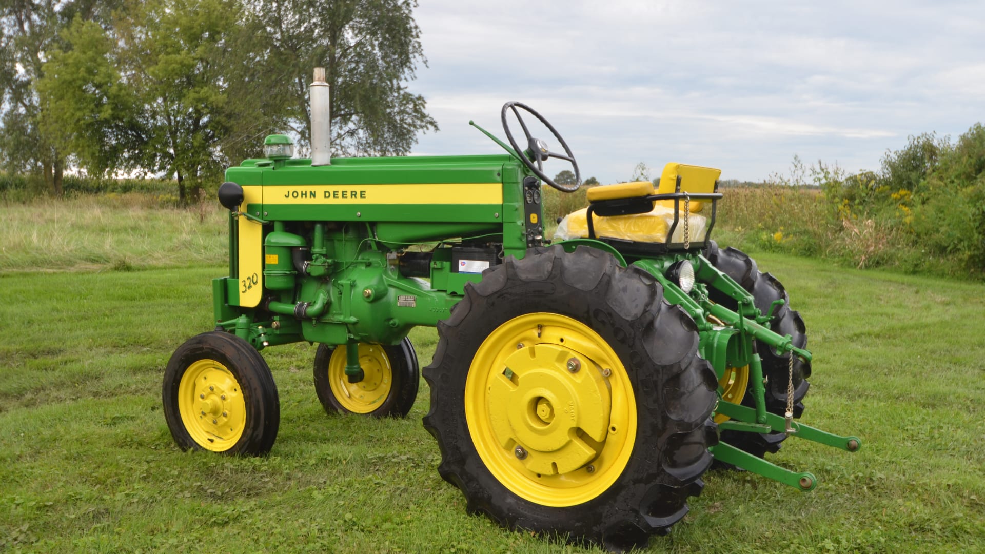 1958 John Deere 320 at Gone Farmin' Iowa Premier 2018 asF89 - Mecum ...