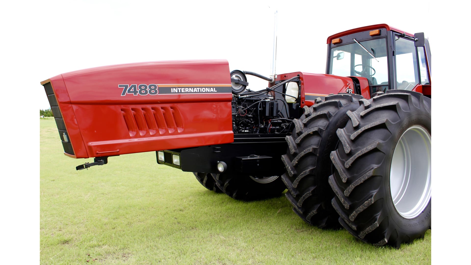 1985 IHC 7488 at Gone Farmin' Iowa Premier 2018 as S47 - Mecum Auctions