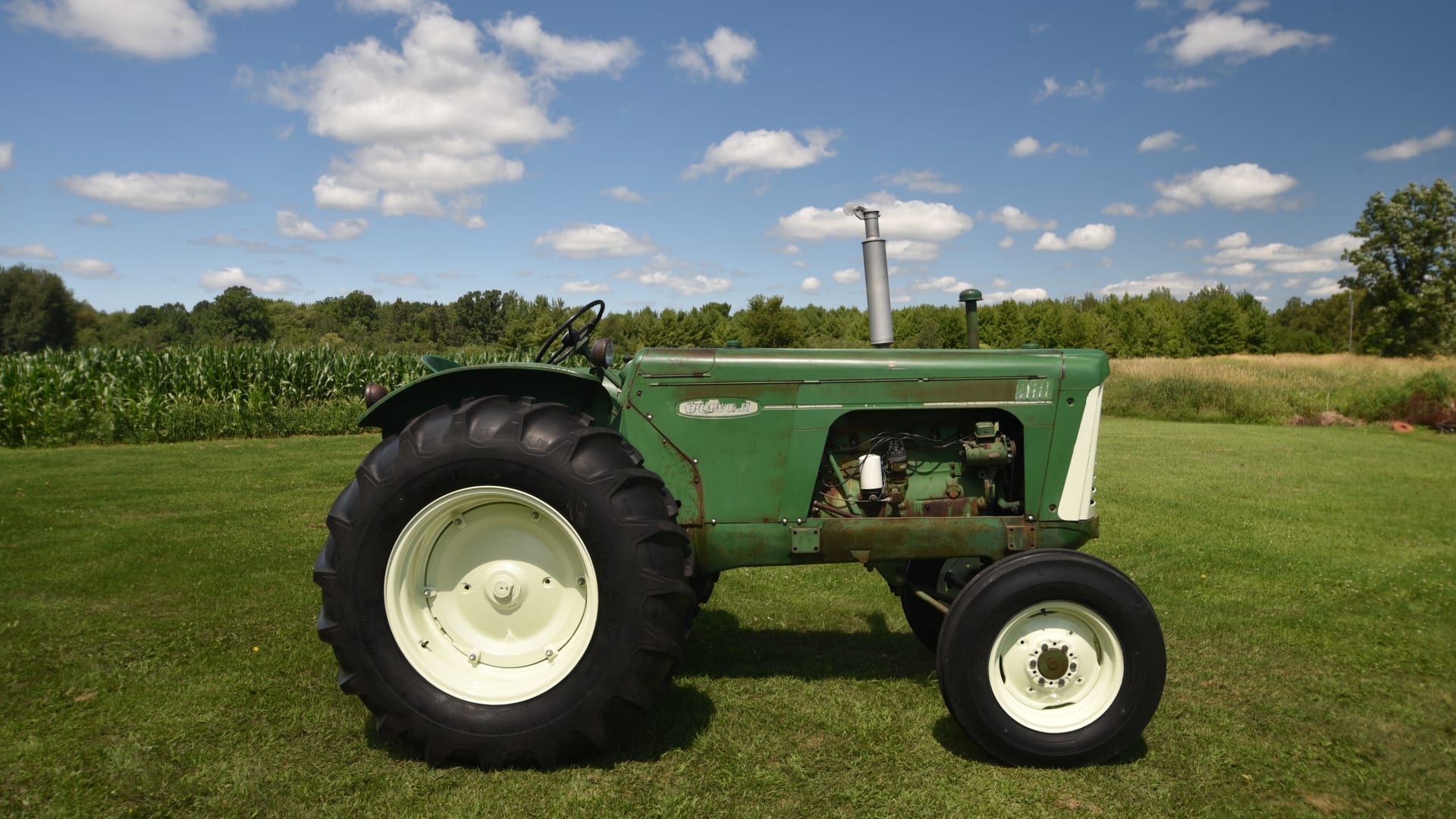 1960 Oliver 880 Wheatland at Gone Farmin' Fall Premier 2019 as F17 ...