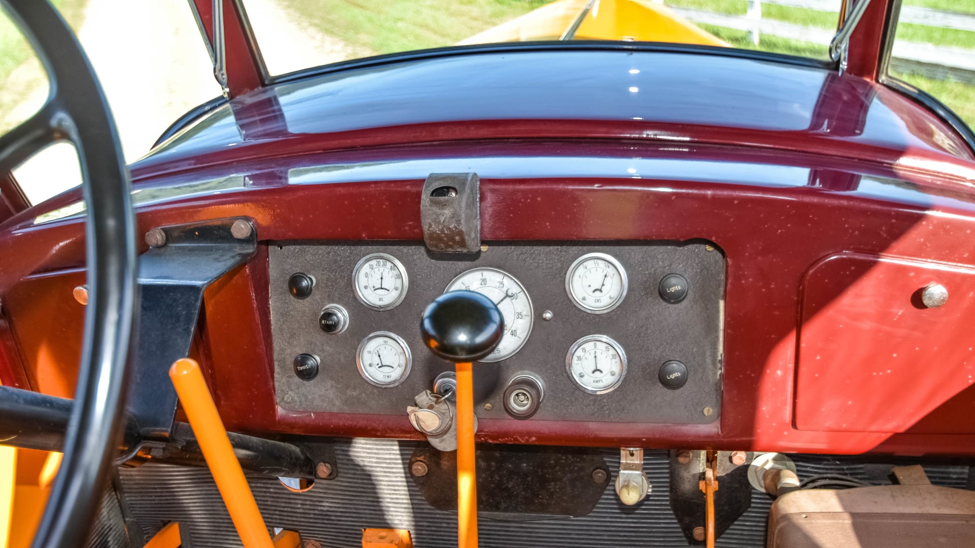Minneapolis-Moline UDLX Comfortractor at Gone Farmin' Fall Premier 2019 ...