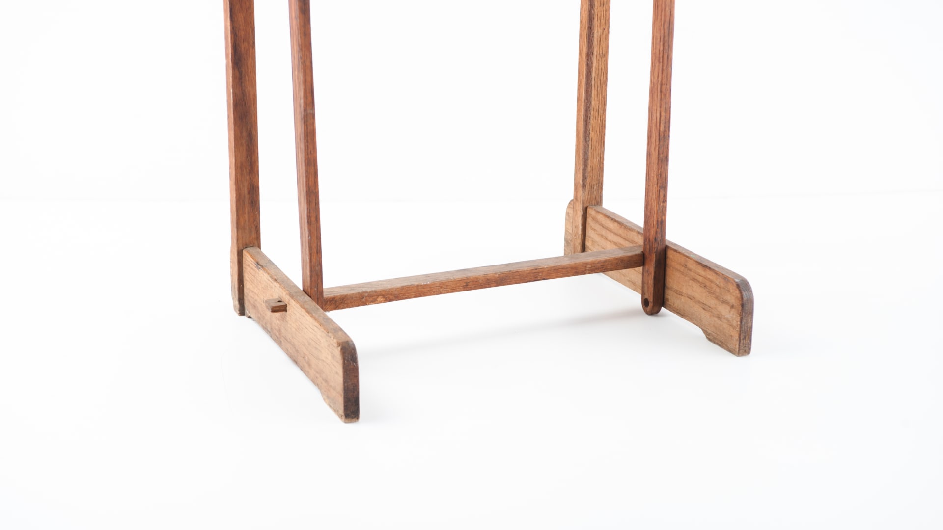 Gates Belts Wooden Display Rack 23x44x17 at Gone Farmin' Fall Premier ...