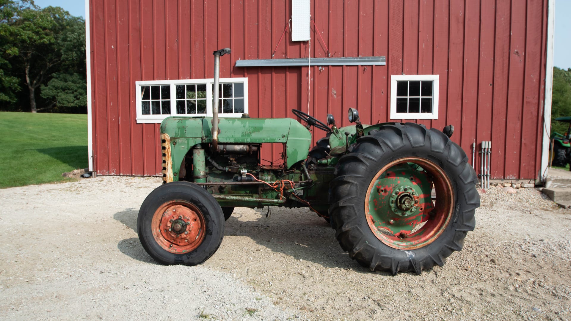 1957 Oliver Super 55 at Gone Farmin' Fall Premier 2020 as T31 - Mecum ...