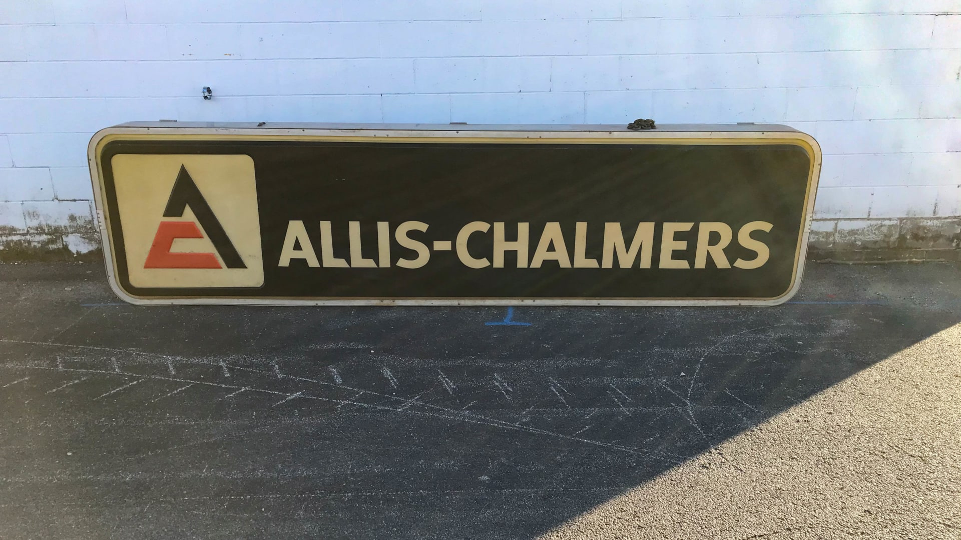 Allis-Chalmers Lighted Sign at Gone Farmin' Fall Premier 2020 as M58 ...