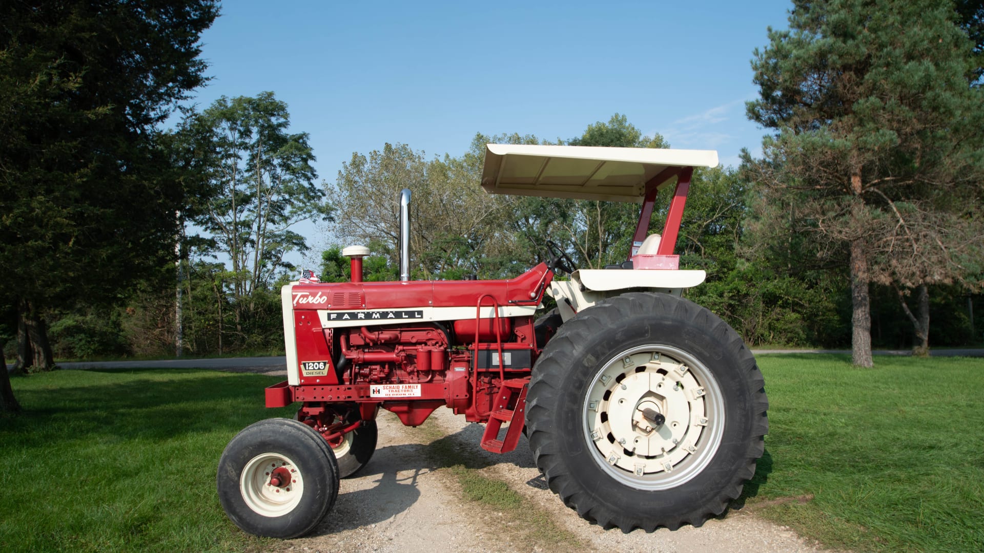 1966 Farmall 1206 at Gone Farmin' Fall Premier 2020 as S92 - Mecum Auctions