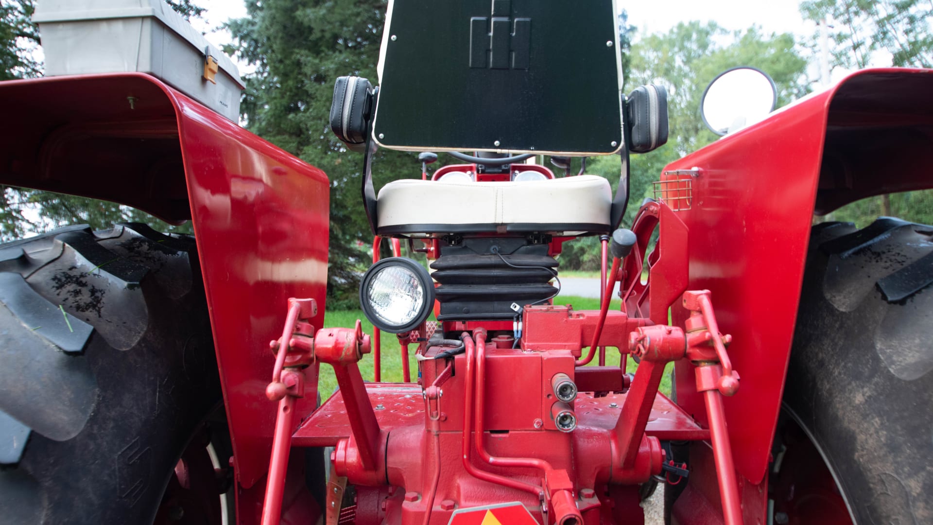 1963 Farmall 806 Diesel at Gone Farmin' Fall Premier 2020 as S101 ...