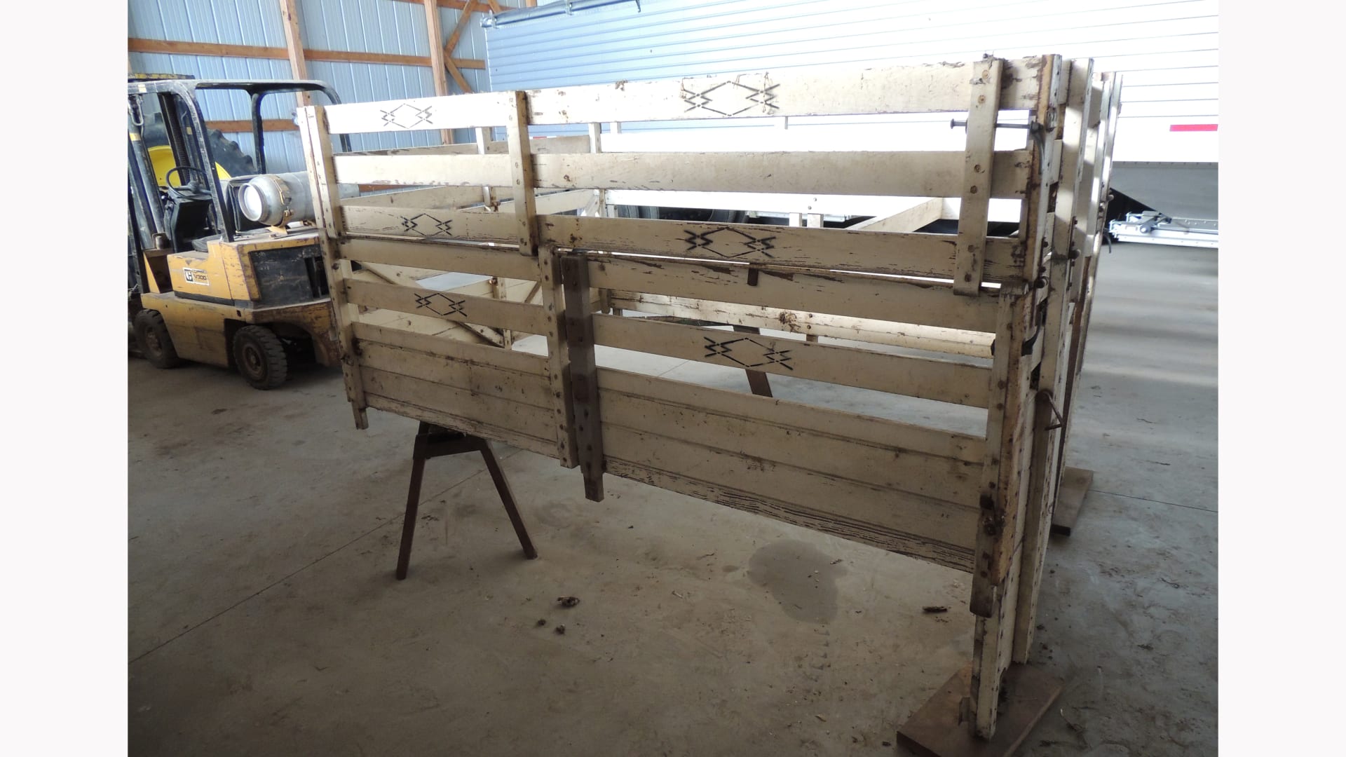 1970 Wood Stock Rack 96x72 at Gone Farmin' Fall Premier 2020 as T204 ...