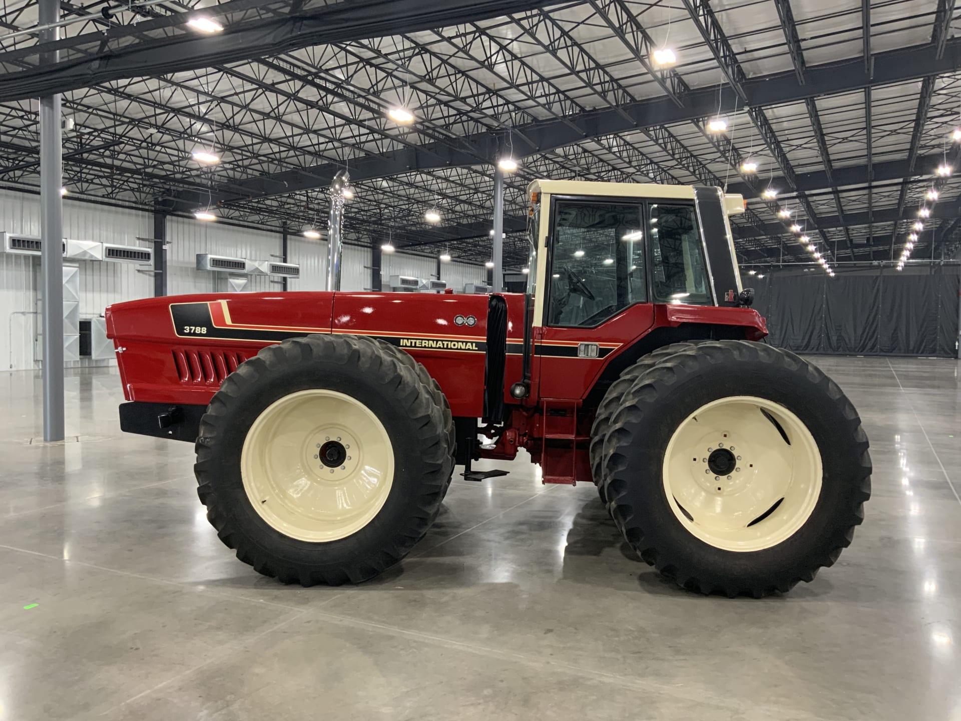 1981 International 3788 at Gone Farmin' Fall Premier 2021 as F121 ...