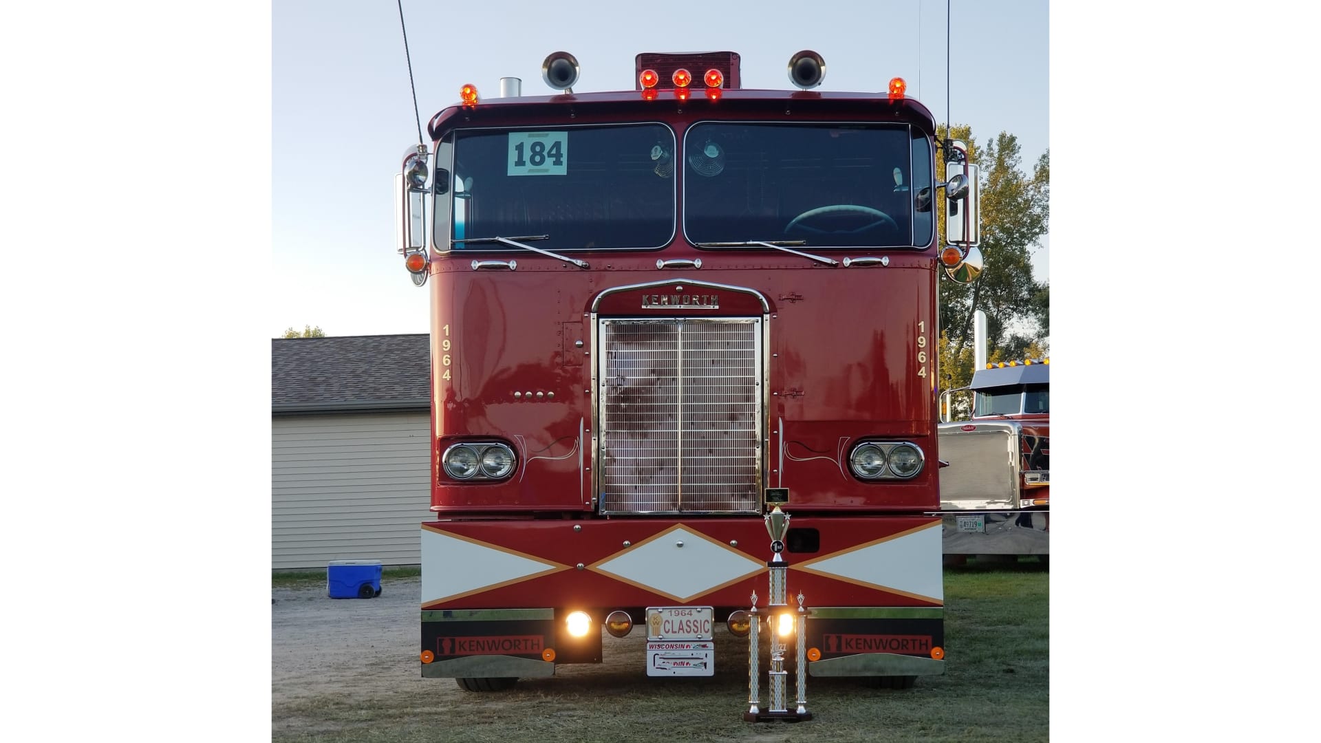 1964 Kenworth K825 at Gone Farmin' Fall Premier 2022 as K22 - Mecum Auctions