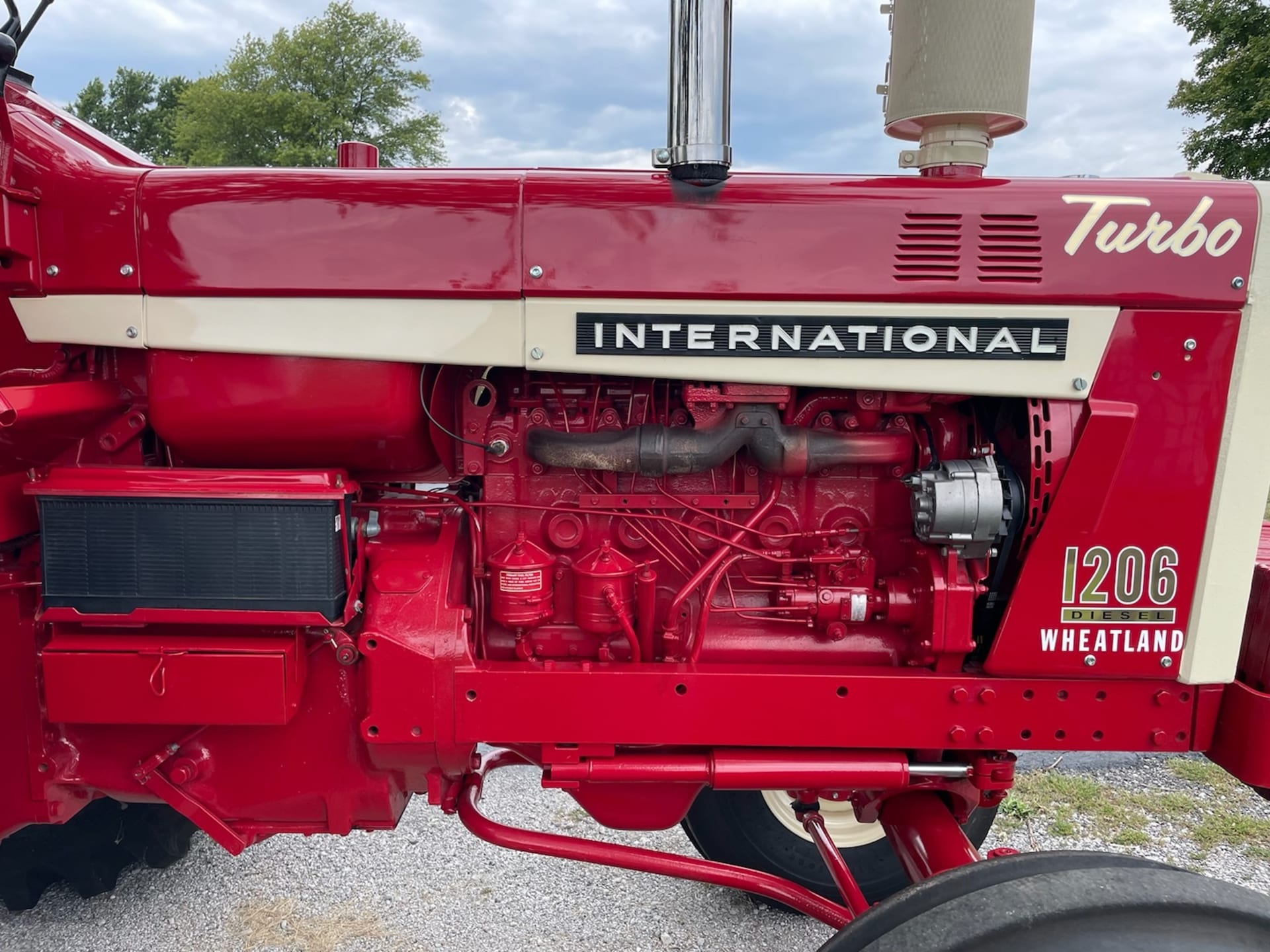 1965 International 1206 Diesel at Gone Farmin' Fall Premier 2022 as S65 ...