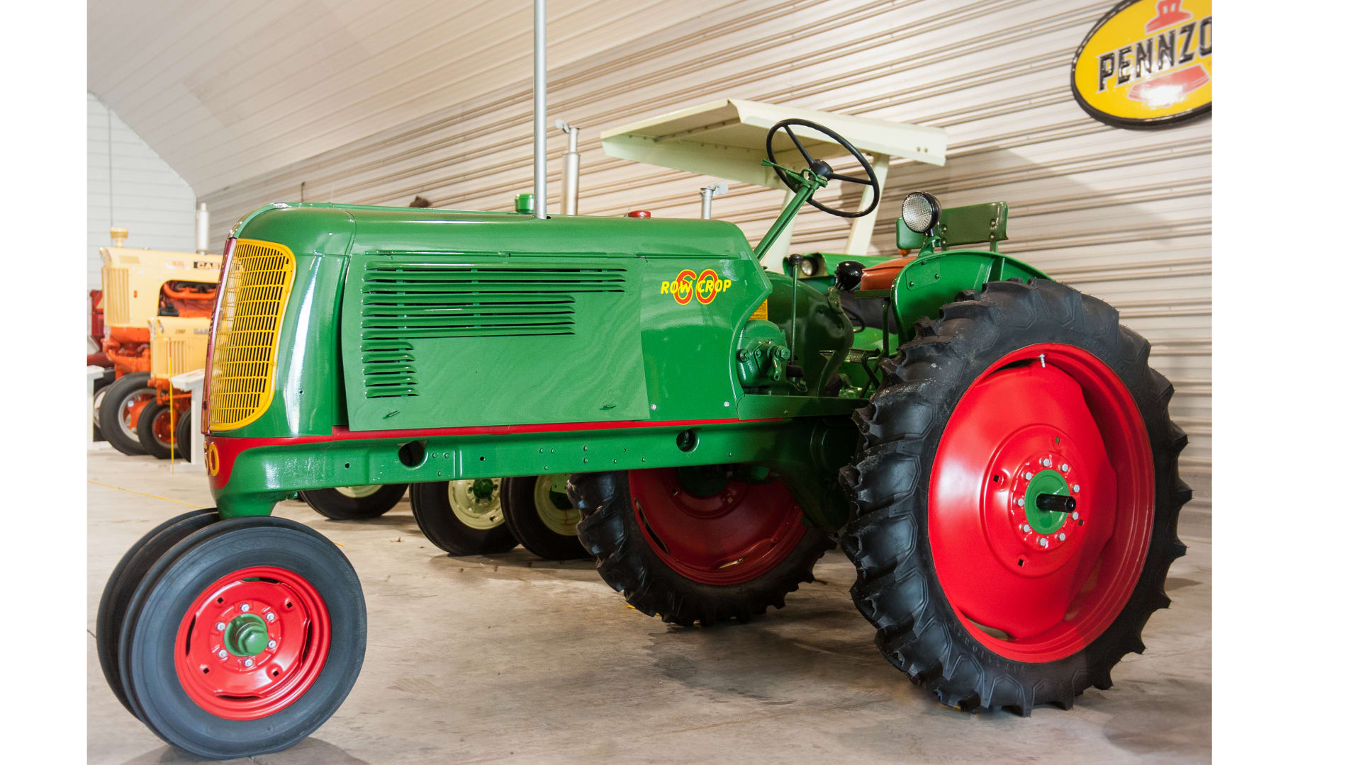 1940 Oliver 60 Row Crop at The Henry (Bud) Reifsneider Estate ...