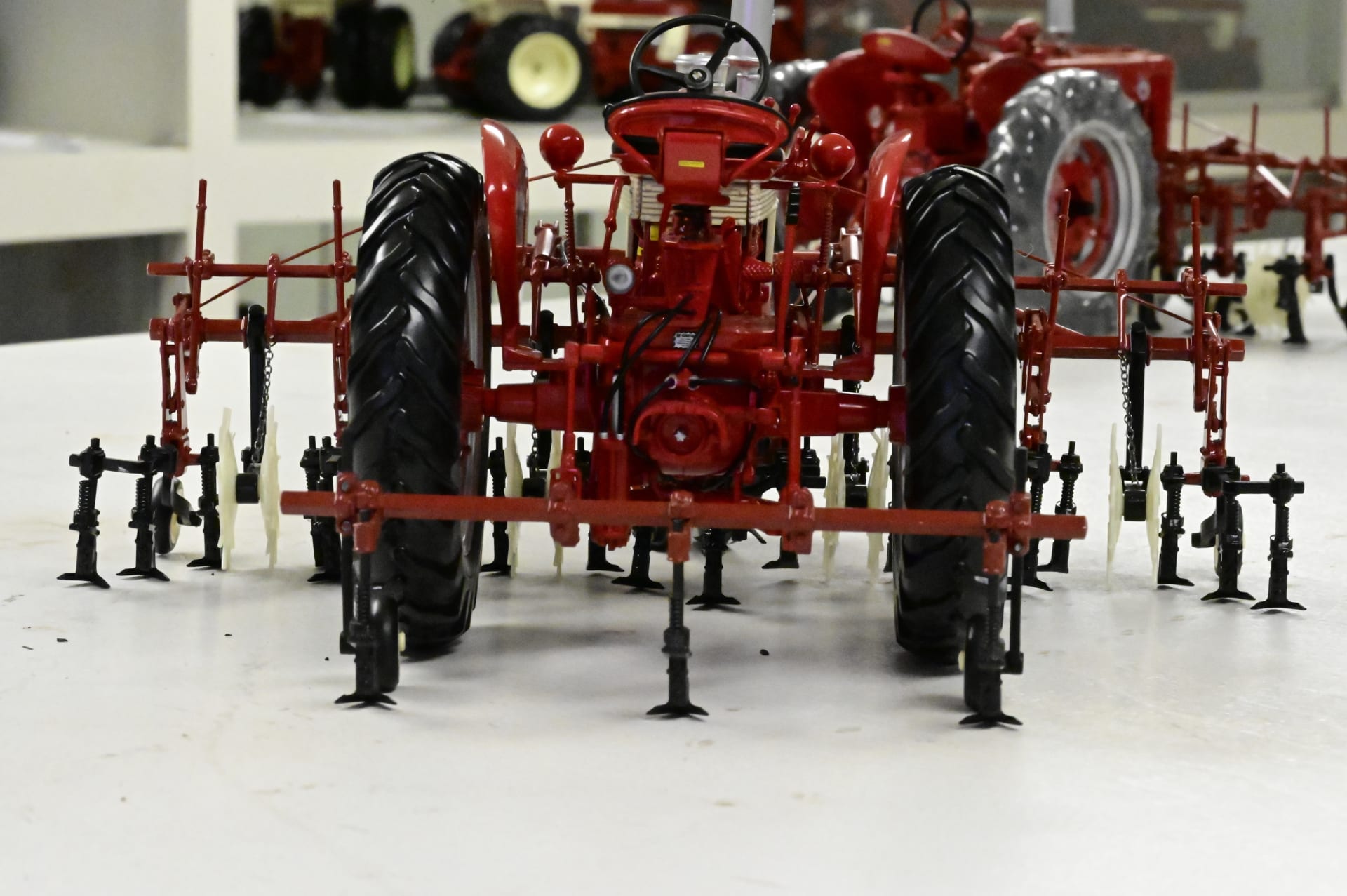 1:16 Scale Farmall Precision 460 Gas Custom Tractor at Schaaf Tractor ...