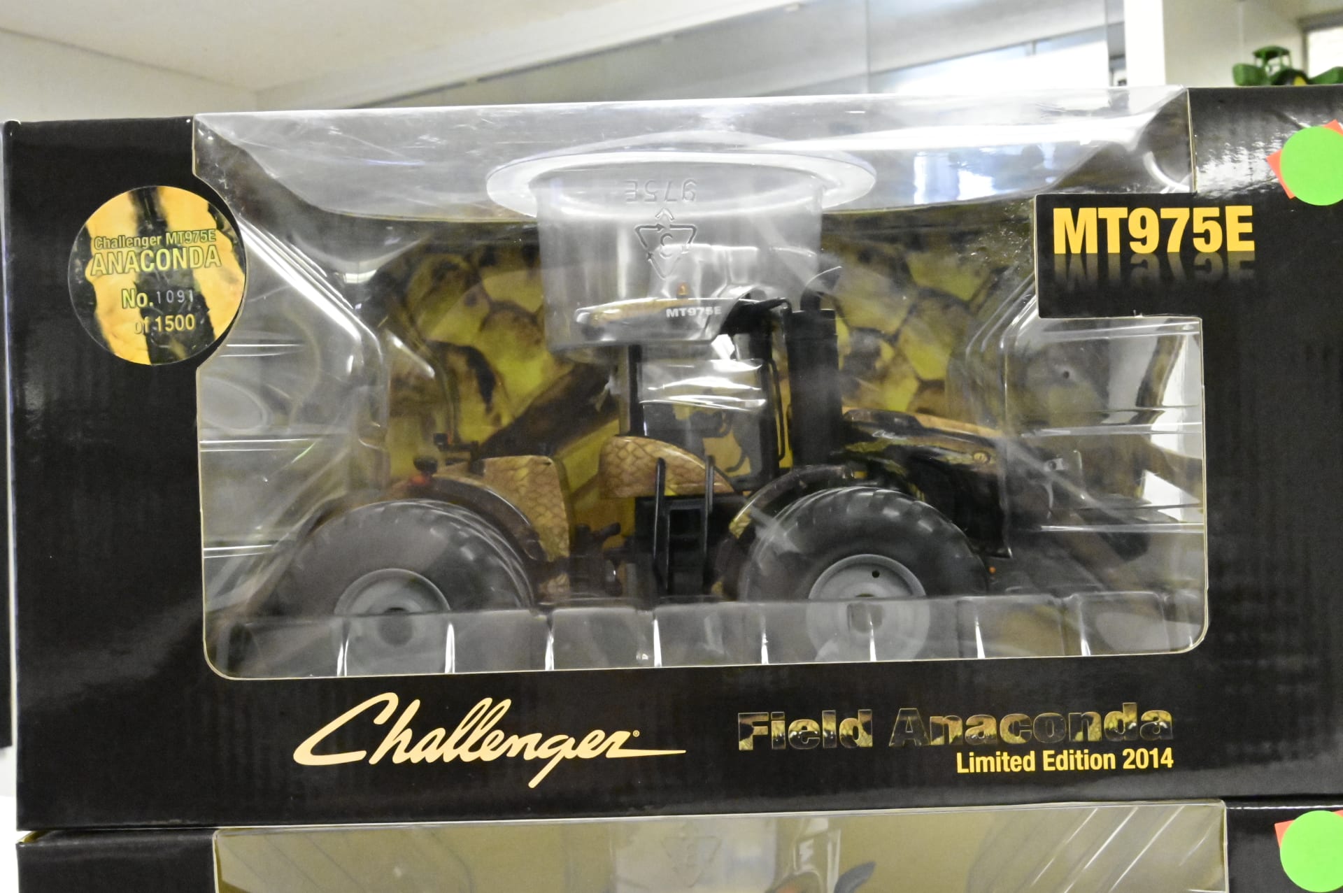 1:64 Scale Challenger Tractors at Schaaf Tractor & Truck Museum ...