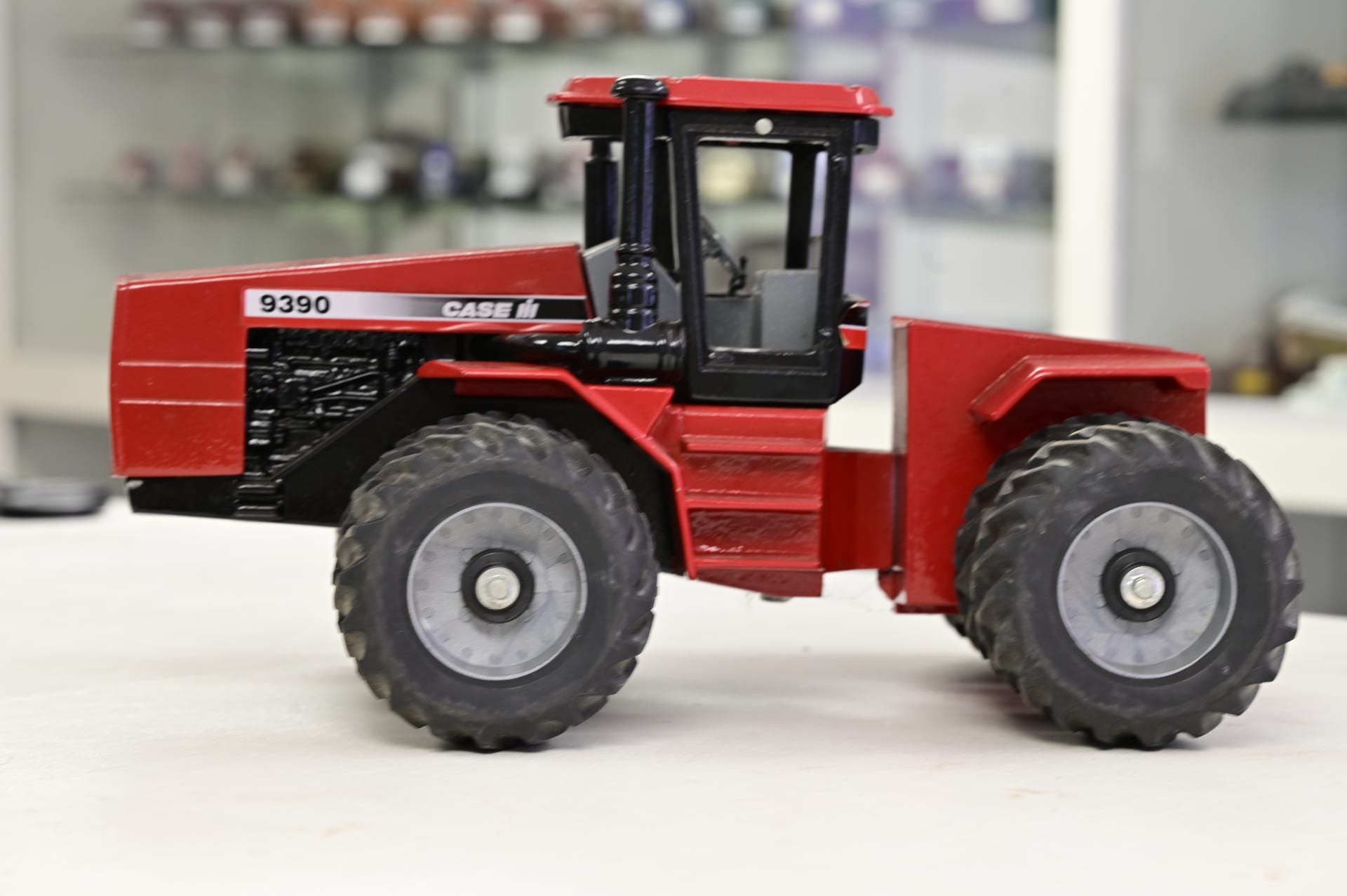 1:16 Scale Case 9390 Tractor at Schaaf Tractor & Truck Museum ...