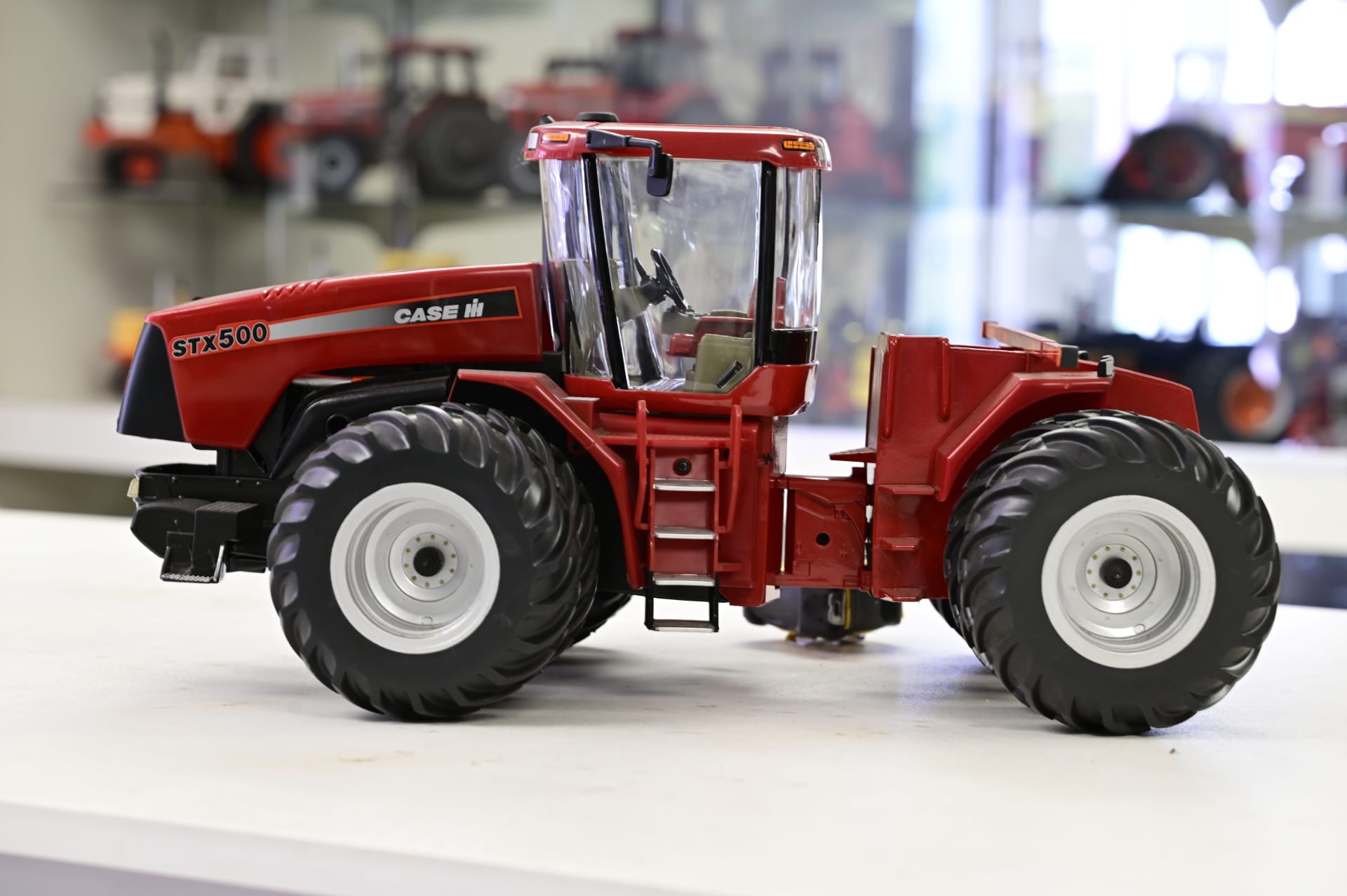 1:16 Scale Case STX 500 Tractor at Schaaf Tractor & Truck Museum ...