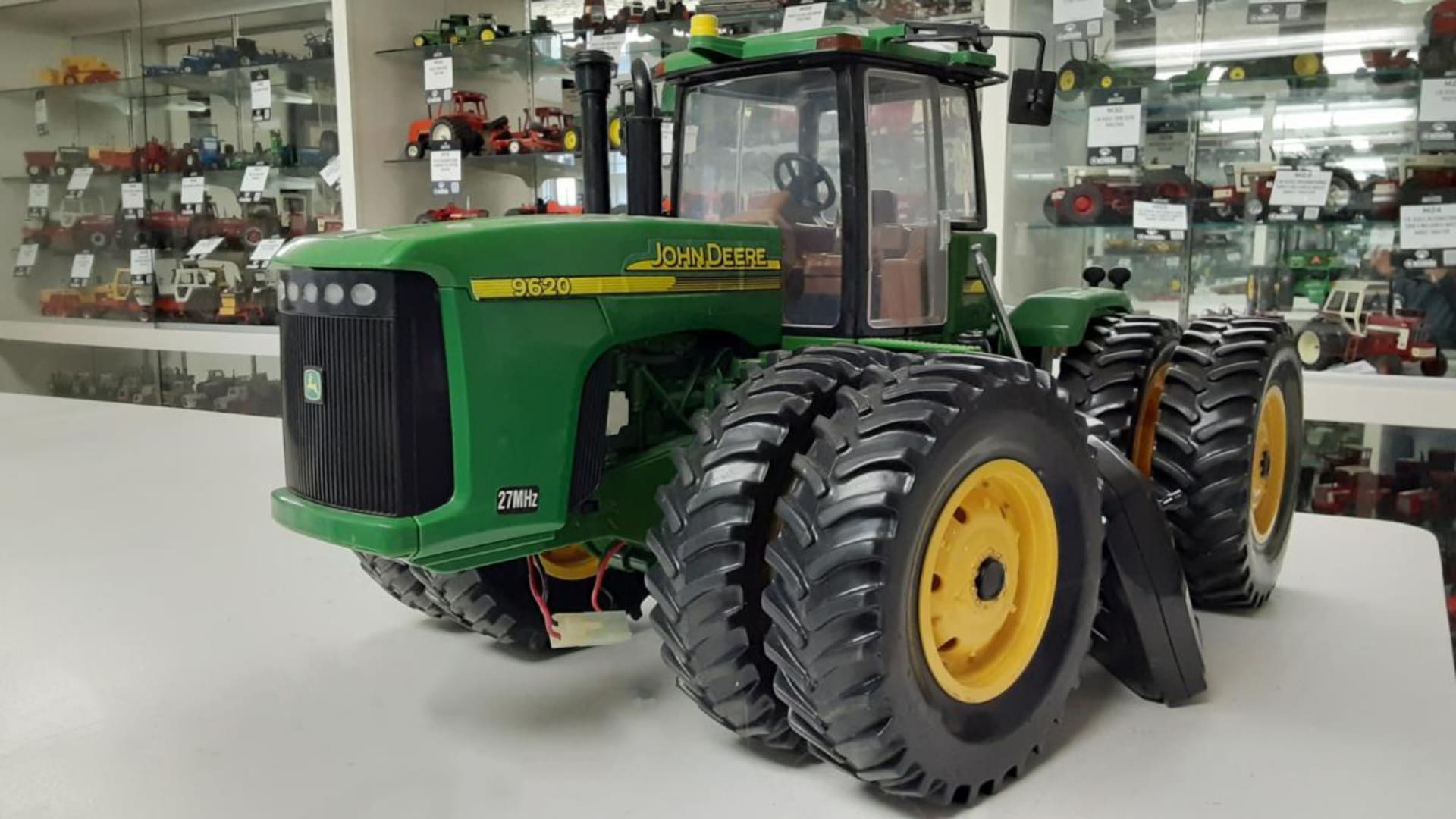 John Deere Remote Control 9620 at Schaaf Tractor & Truck Museum ...