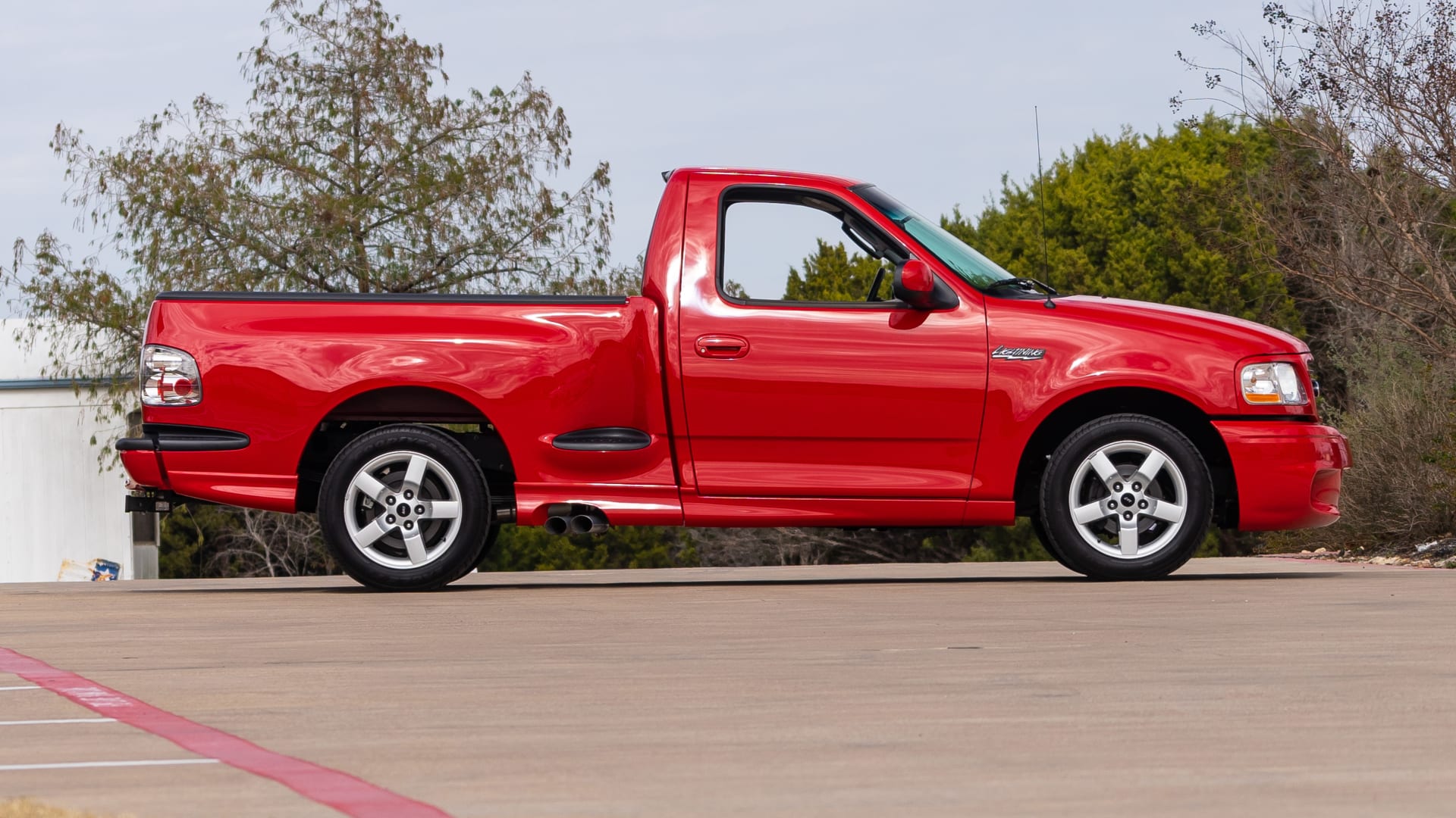 2002 Ford F150 SVT Lightning Pickup at Houston 2019 asF125 - Mecum Auctions