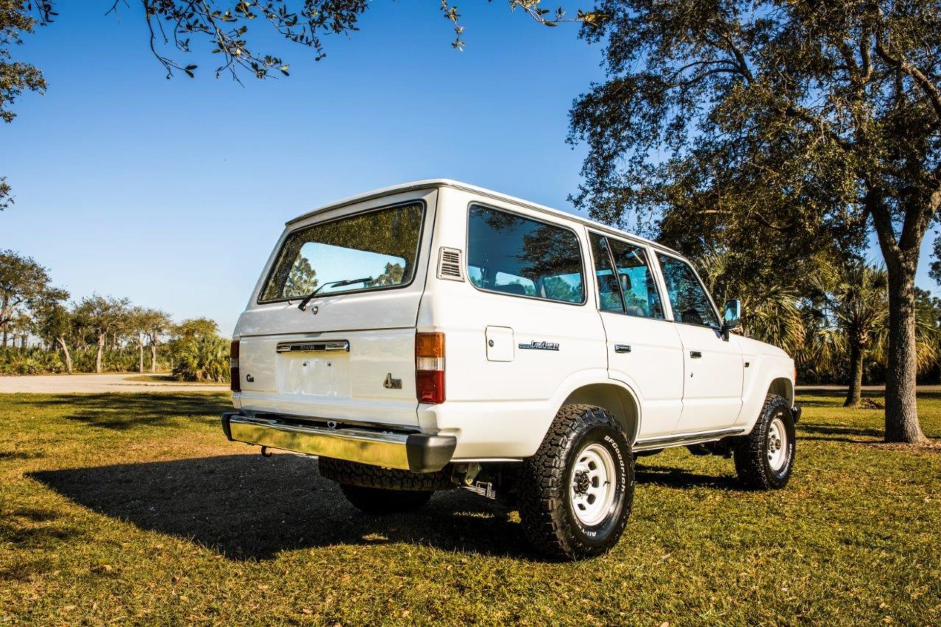 1986 Toyota FJ-62 Land Cruiser at Houston 2019 as F298 - Mecum Auctions