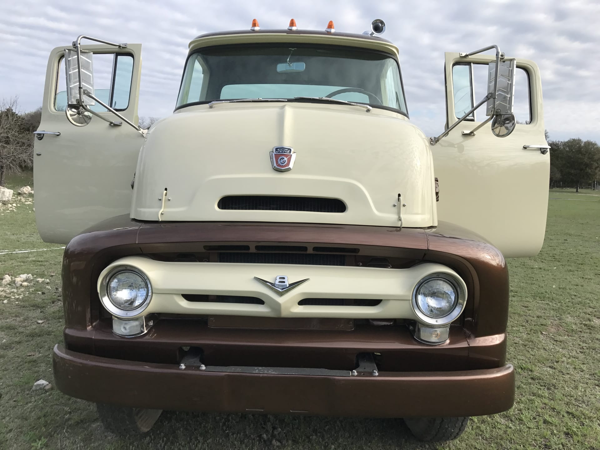 1956 Ford C800 at Houston 2019 as F21 - Mecum Auctions
