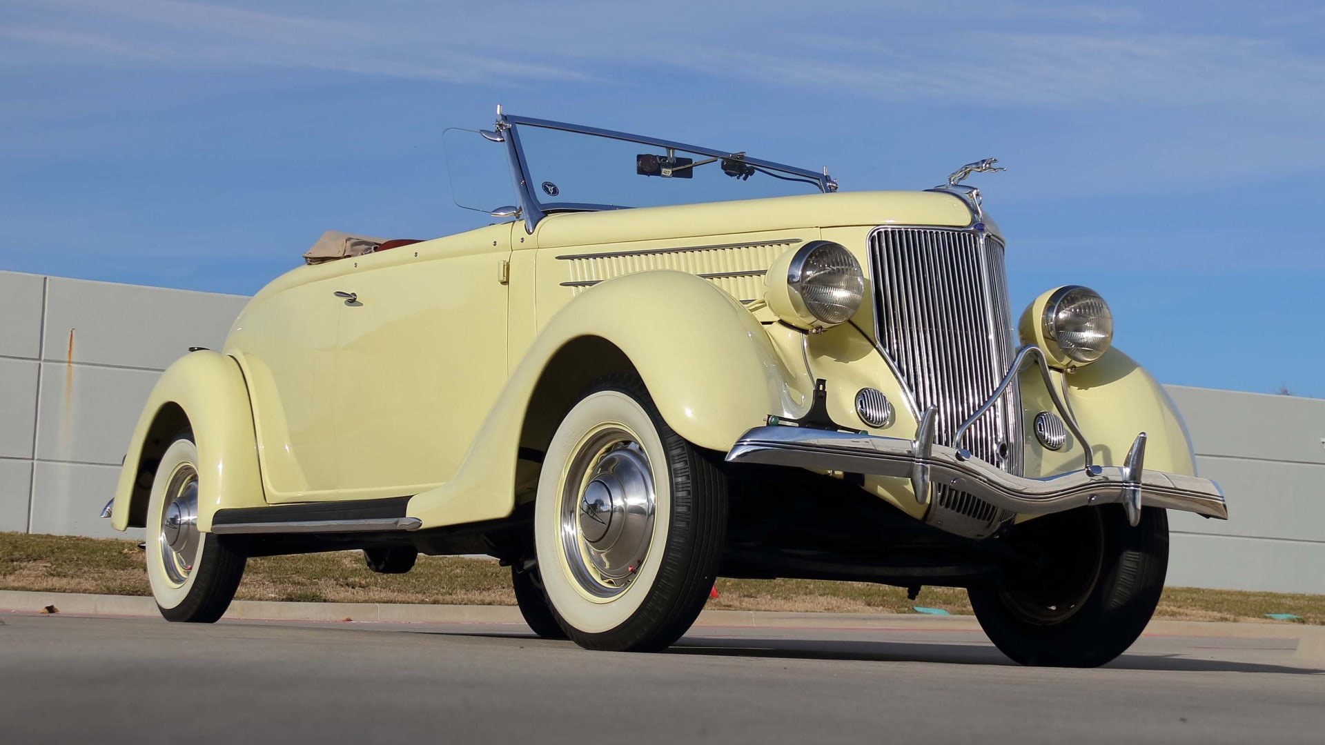 1936 Ford Deluxe Roadster at Houston 2021 as F153.2 - Mecum Auctions