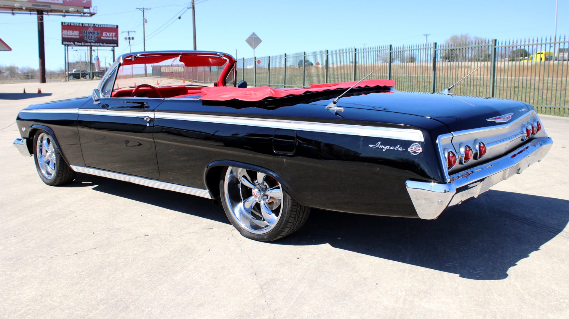 1962 Chevrolet Impala Convertible at Houston 2022 as S92 - Mecum Auctions