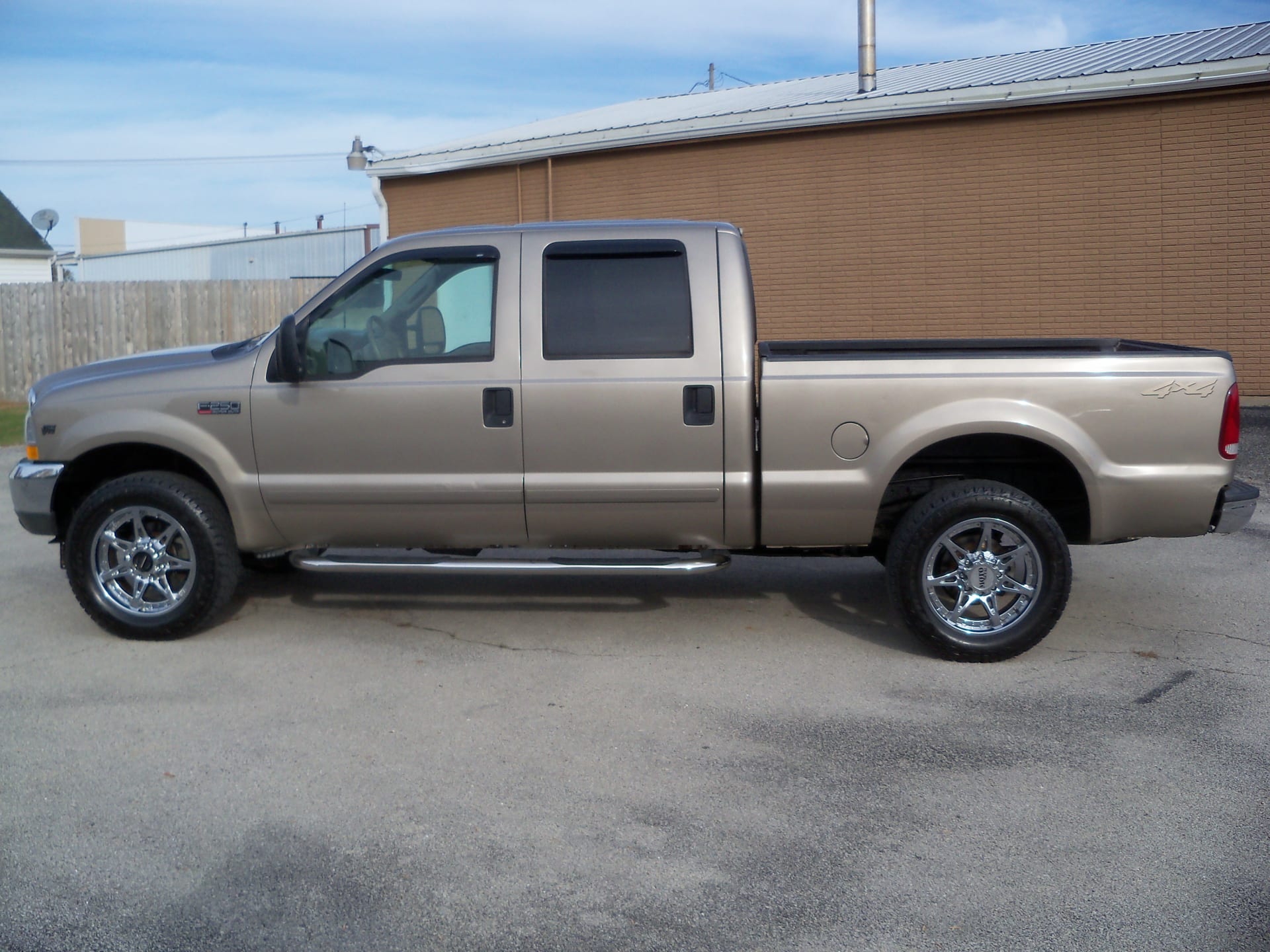 2003 Ford F250 Pickup at Kansas City 2013 as T31 - Mecum Auctions