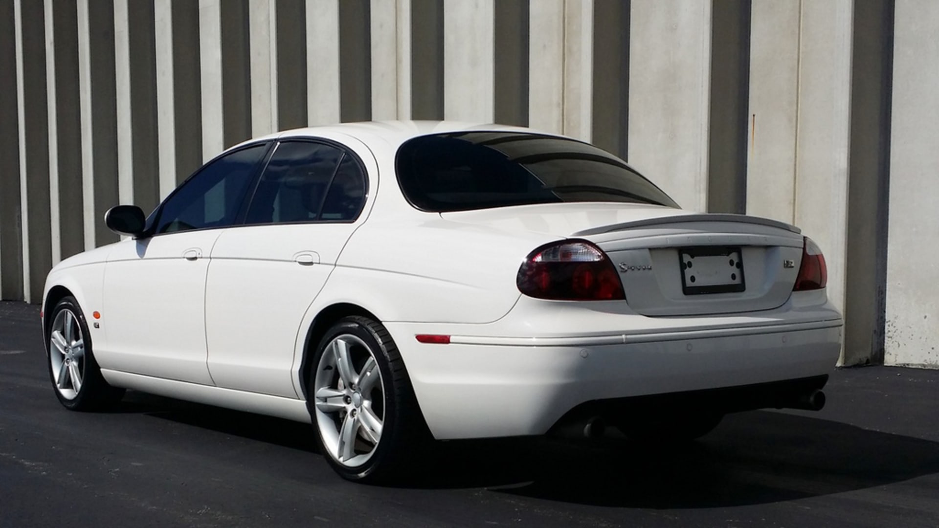 2005 Jaguar S-Type R at Kansas City 2014 as T96 - Mecum Auctions