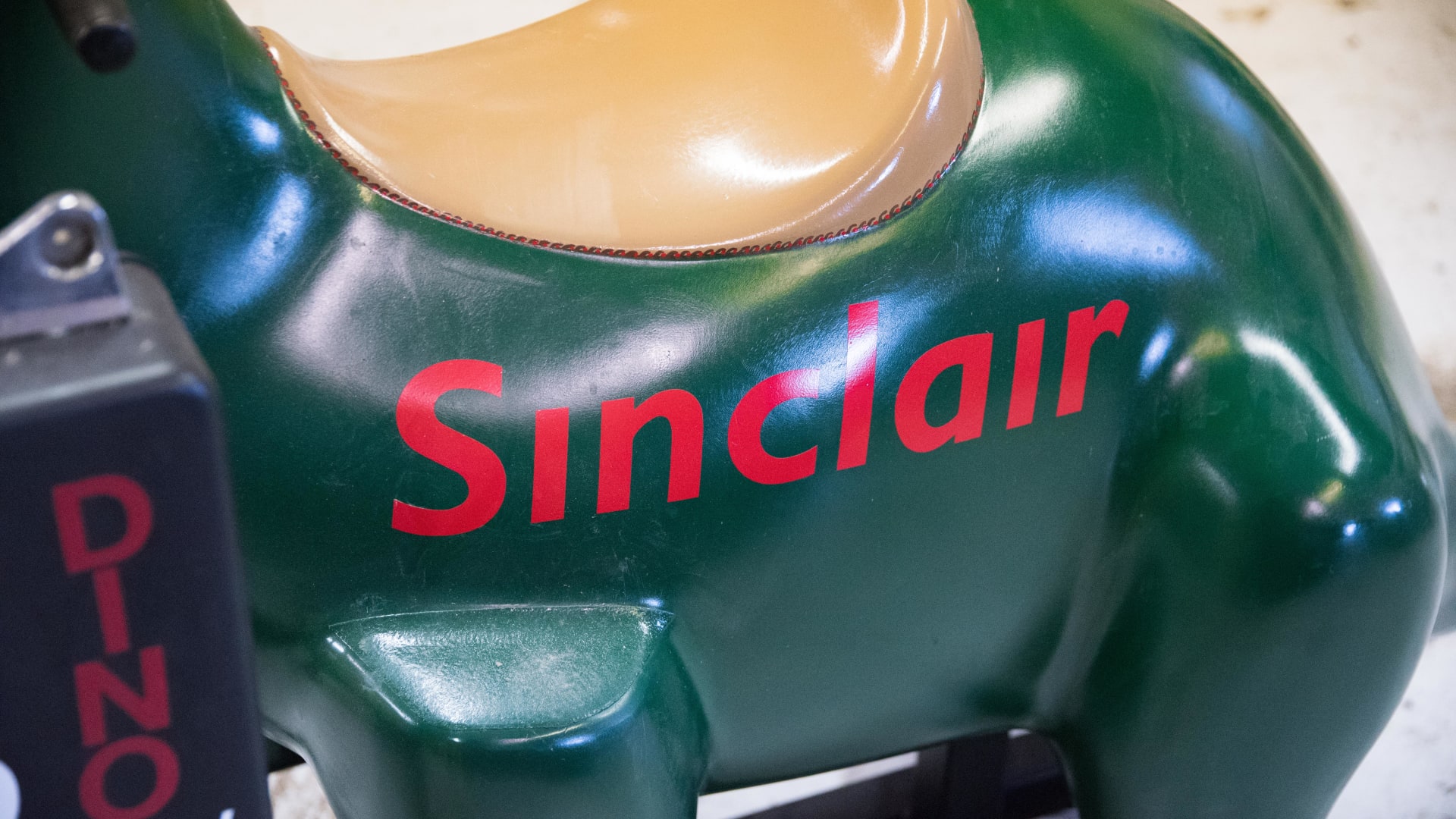 Sinclar Dino Kiddie Ride Custom Made 49x59x28 at Kansas City 2016 as ...