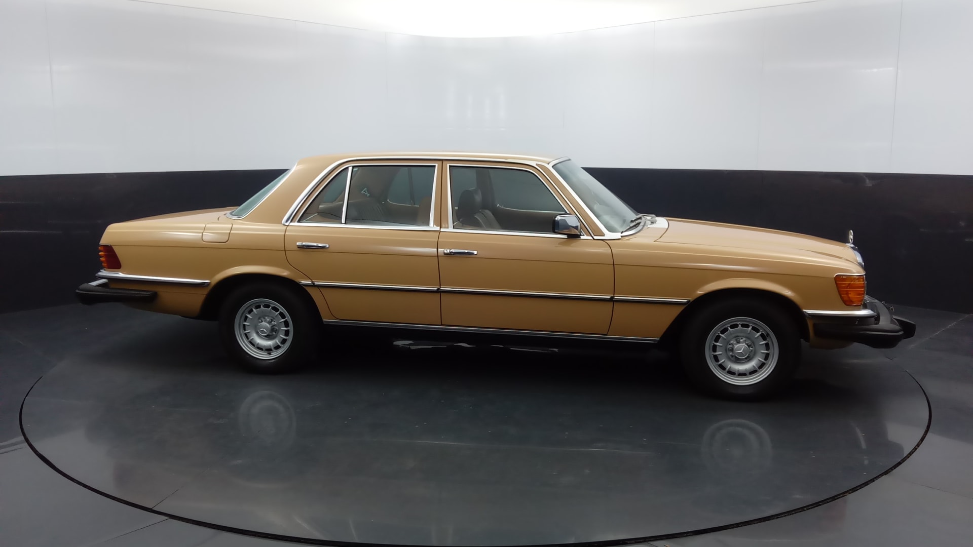 1979 Mercedes-Benz 300SD at Kansas City 2021 as F114 - Mecum Auctions