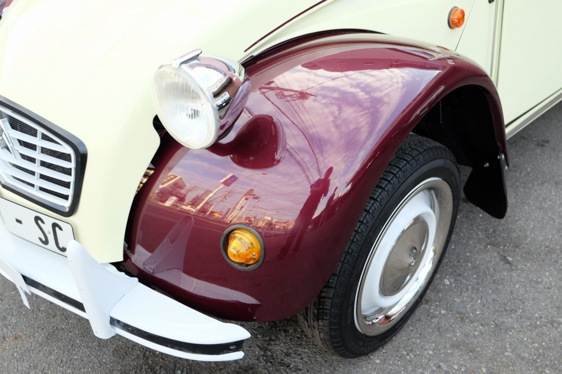 1985 Citroen 2CV Convertible at Los Angeles 2018 as S3 - Mecum Auctions