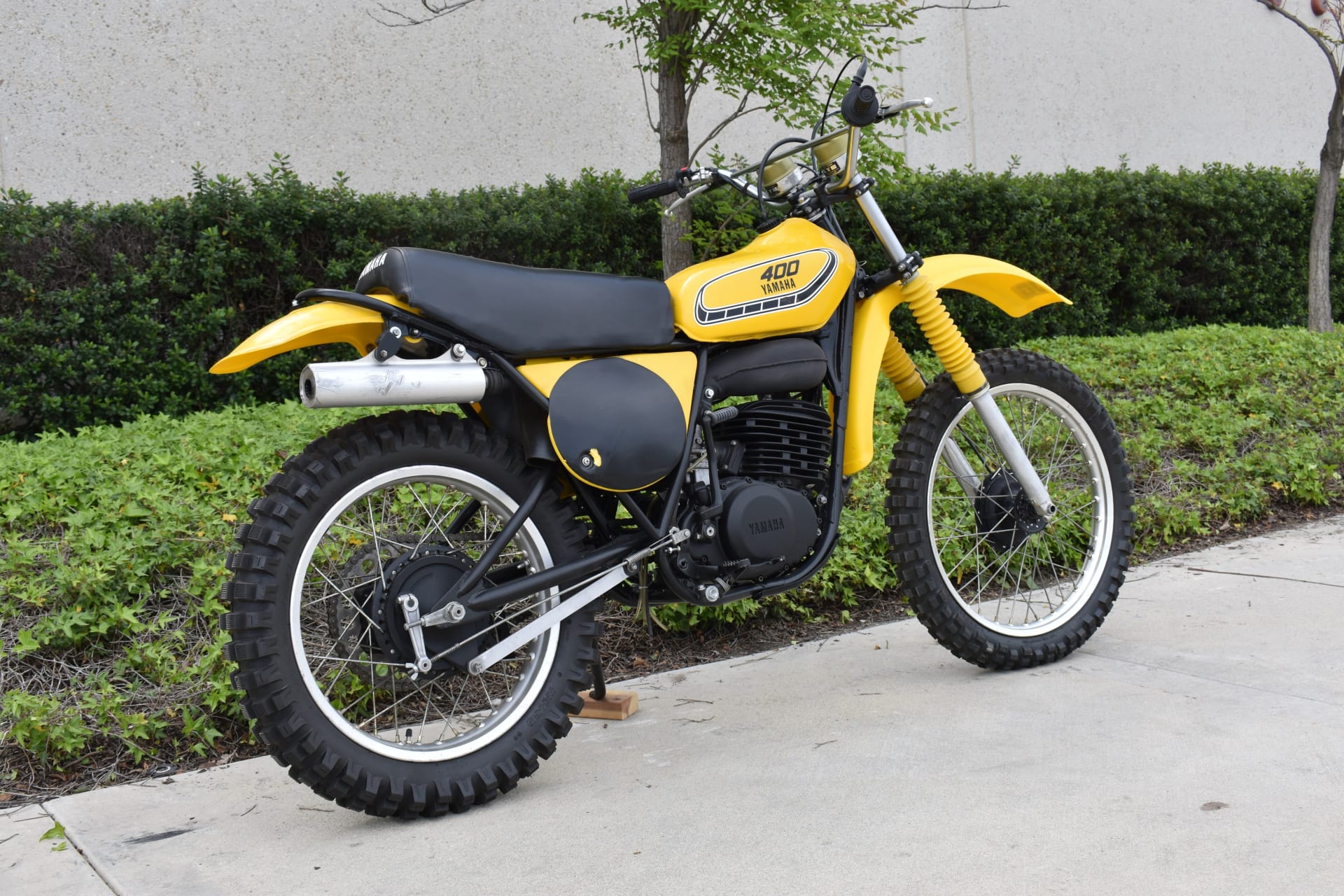 1976 Yamaha MX 400 at Las Vegas Motorcycles June 2017 as S17 - Mecum ...