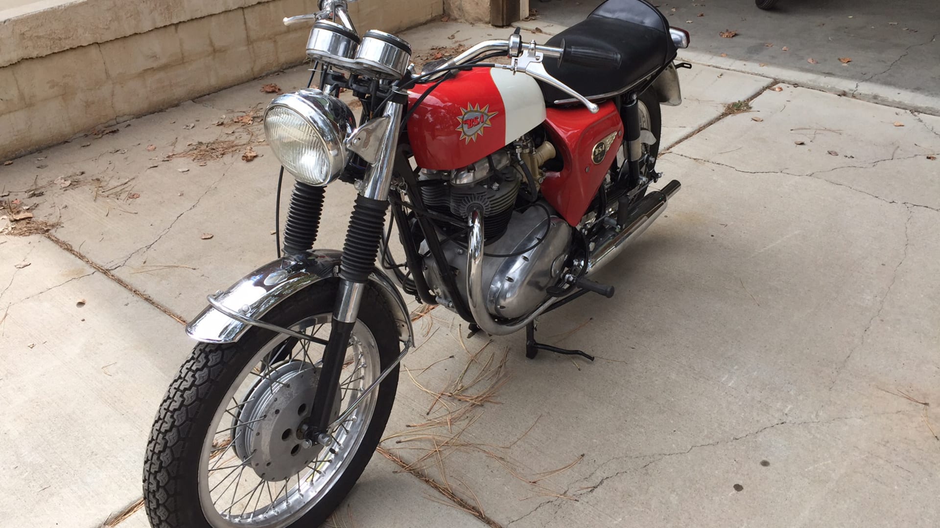 1966 BSA Spitfire at Las Vegas Motorcycles June 2018 as S81 - Mecum Auctions