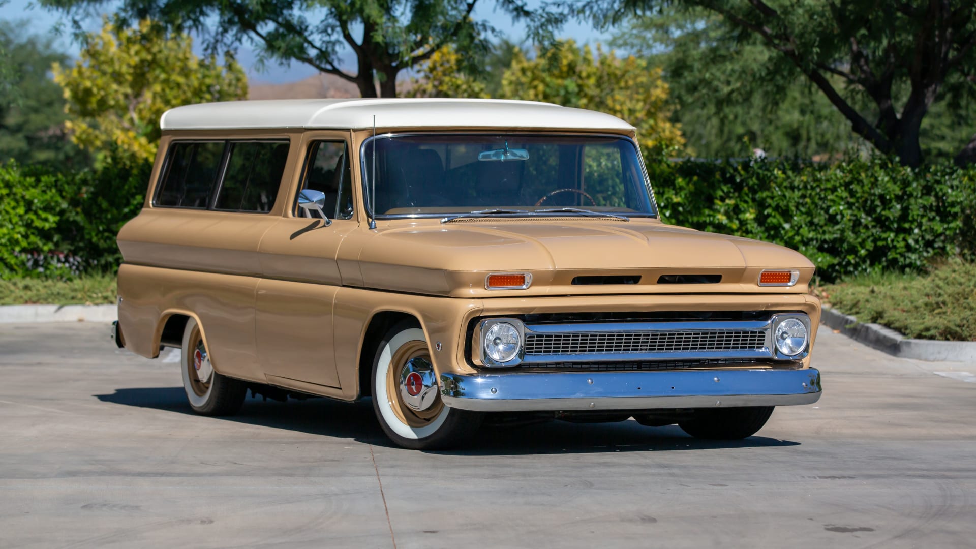 1966 Chevrolet Suburban at Las Vegas 2019 asF169 - Mecum Auctions