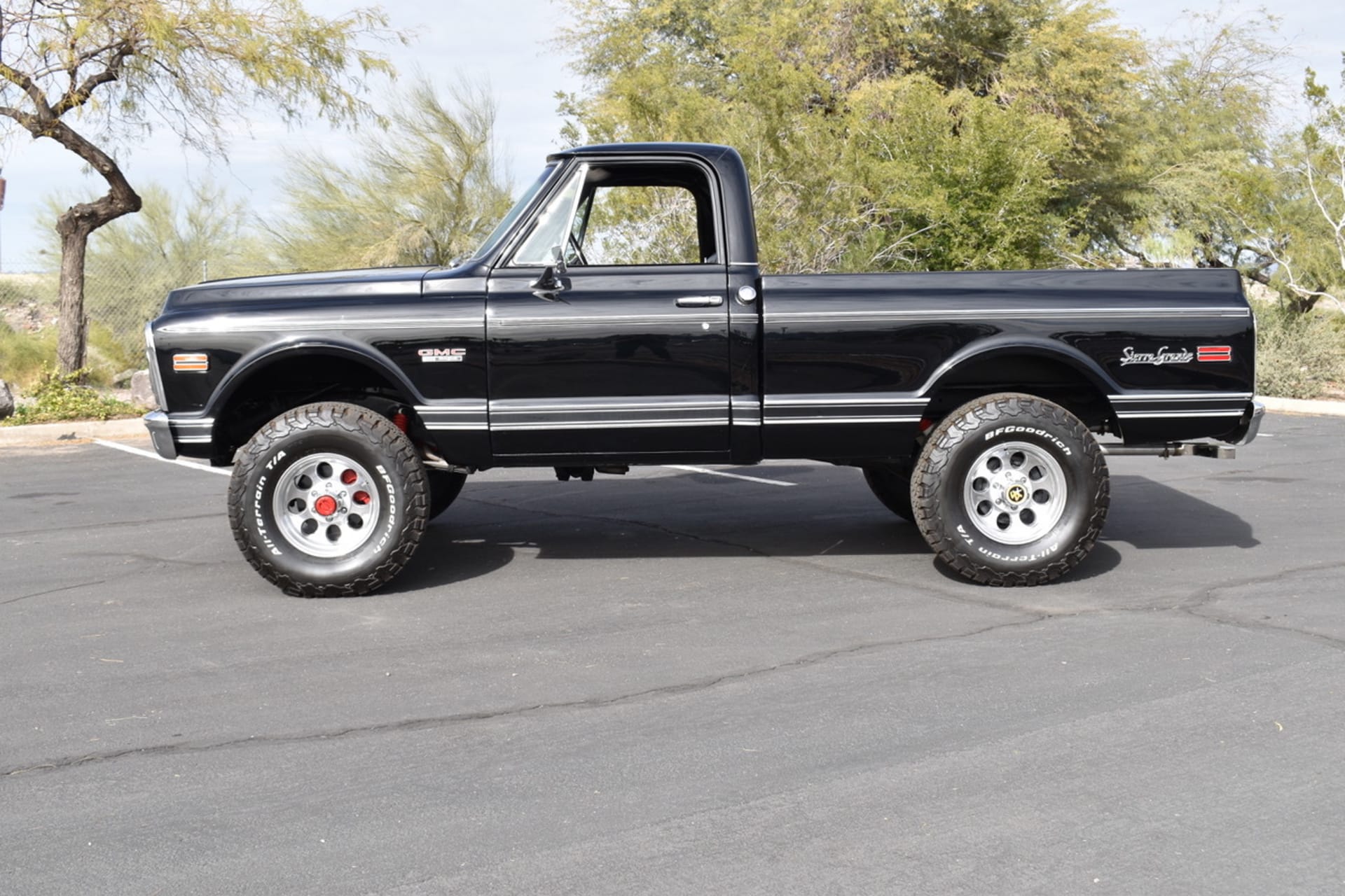 1971 GMC Sierra Grande Pickup at Las Vegas 2019 as F213 - Mecum Auctions